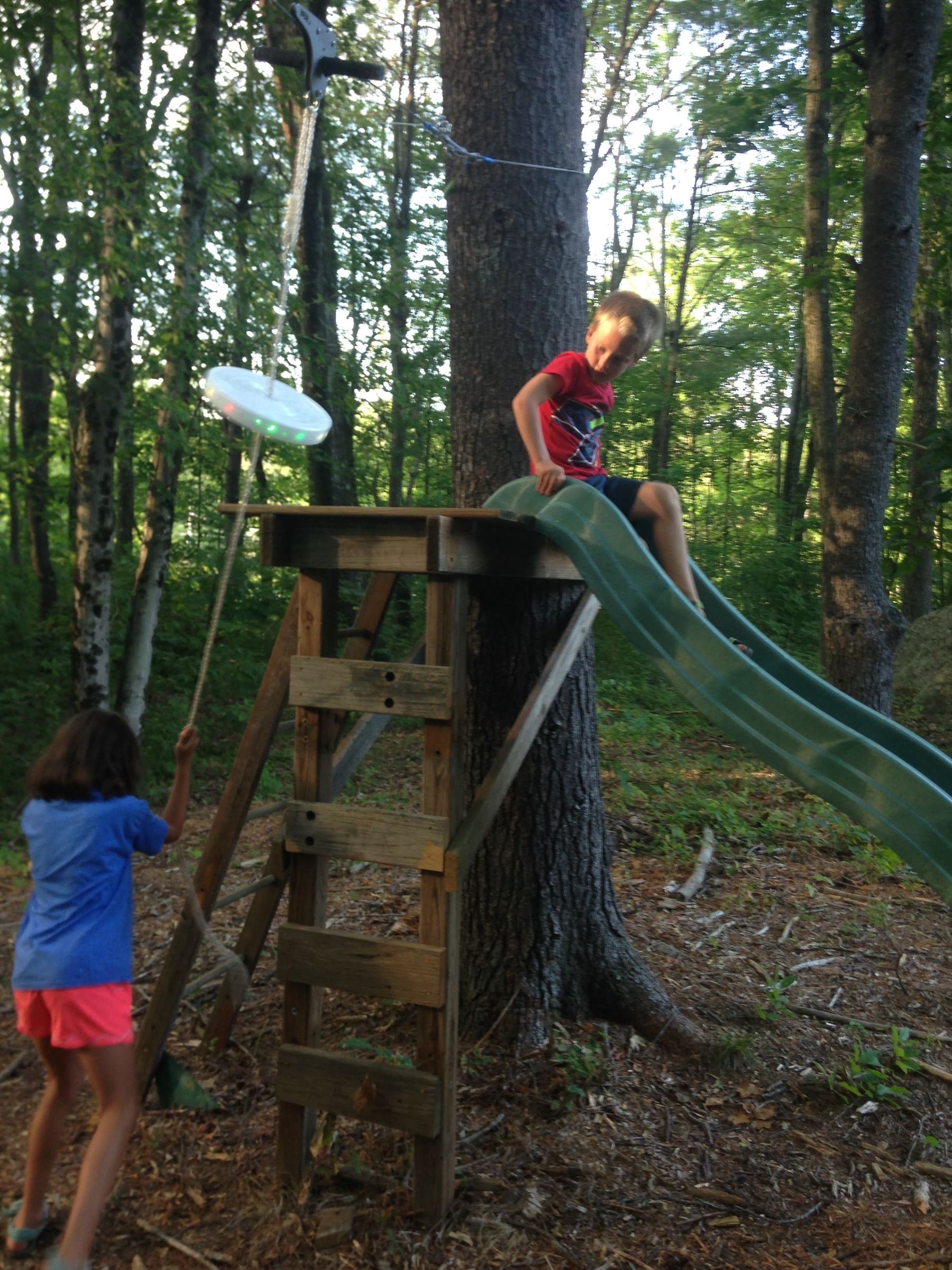 Multi Level Tree House From Recycled Materials : 10 Steps (with ...