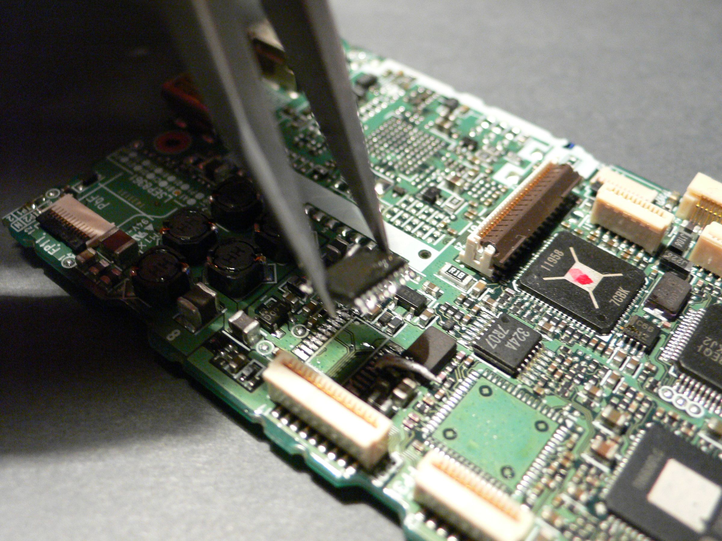 Easy SMT IC Removal : 5 Steps (with Pictures) - Instructables