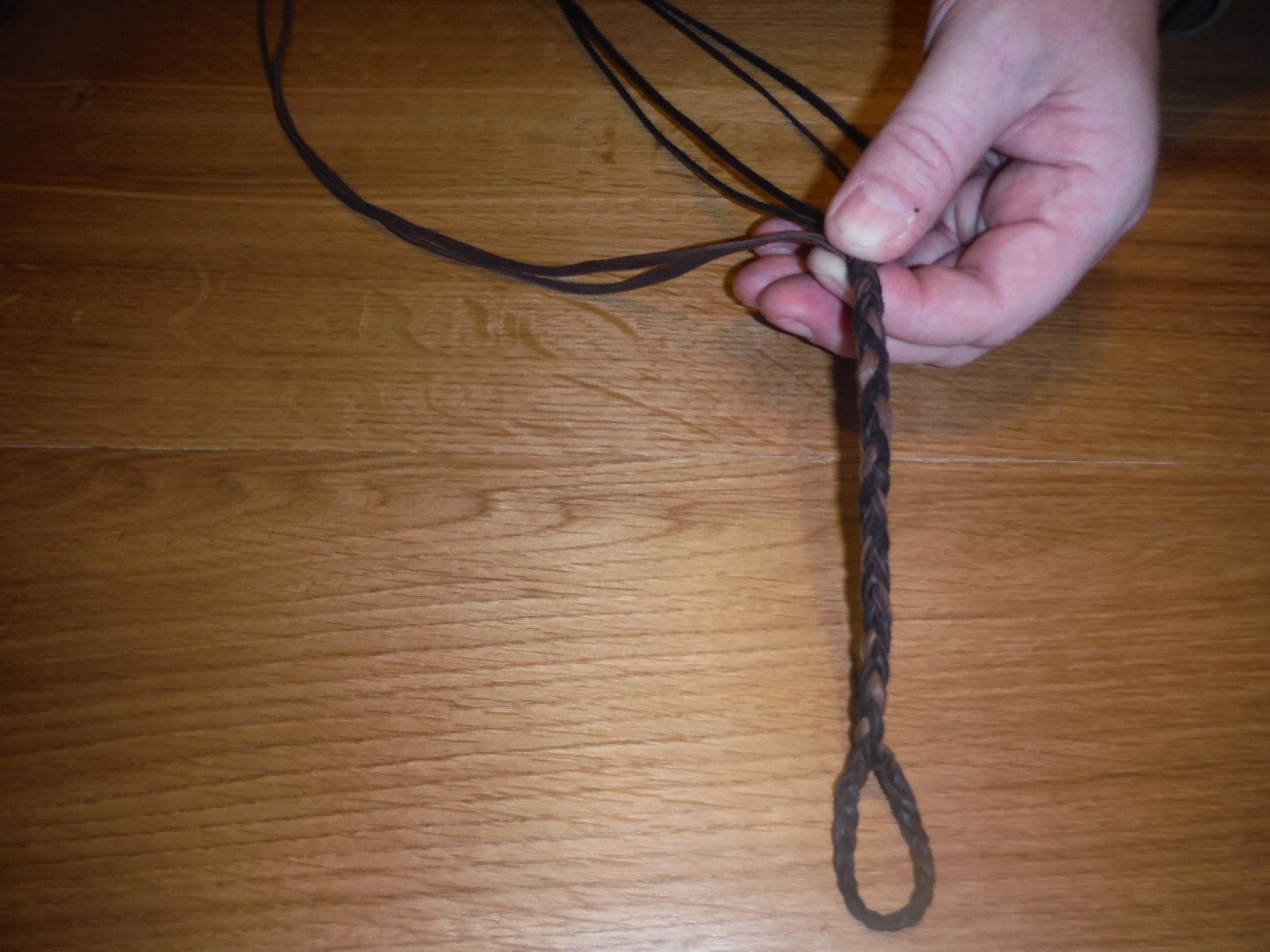 Aztec Split Pouch Sport/Hunting Stone Sling : 9 Steps (with Pictures ...