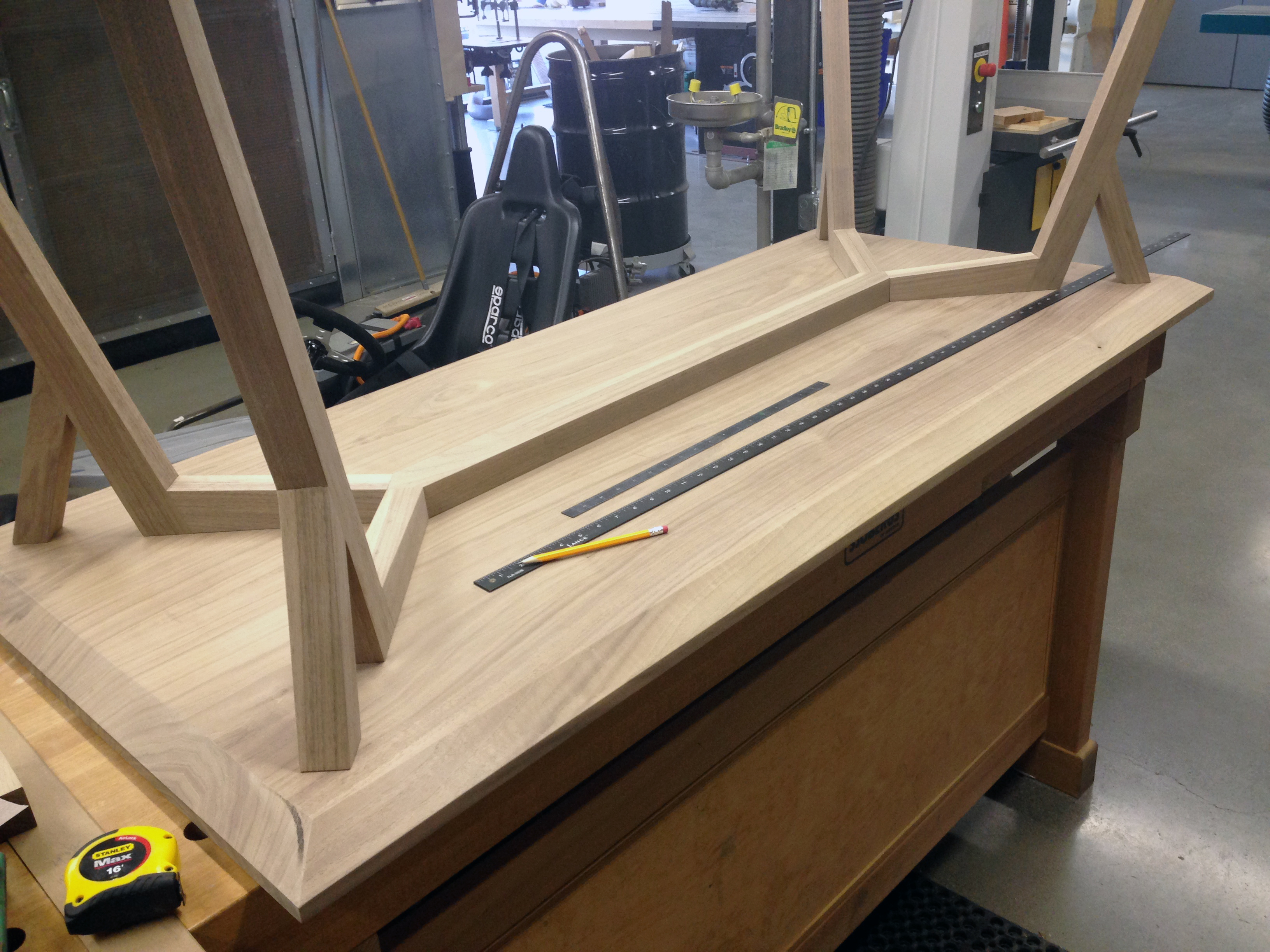 The Two-Weekend Table : 11 Steps (with Pictures) - Instructables