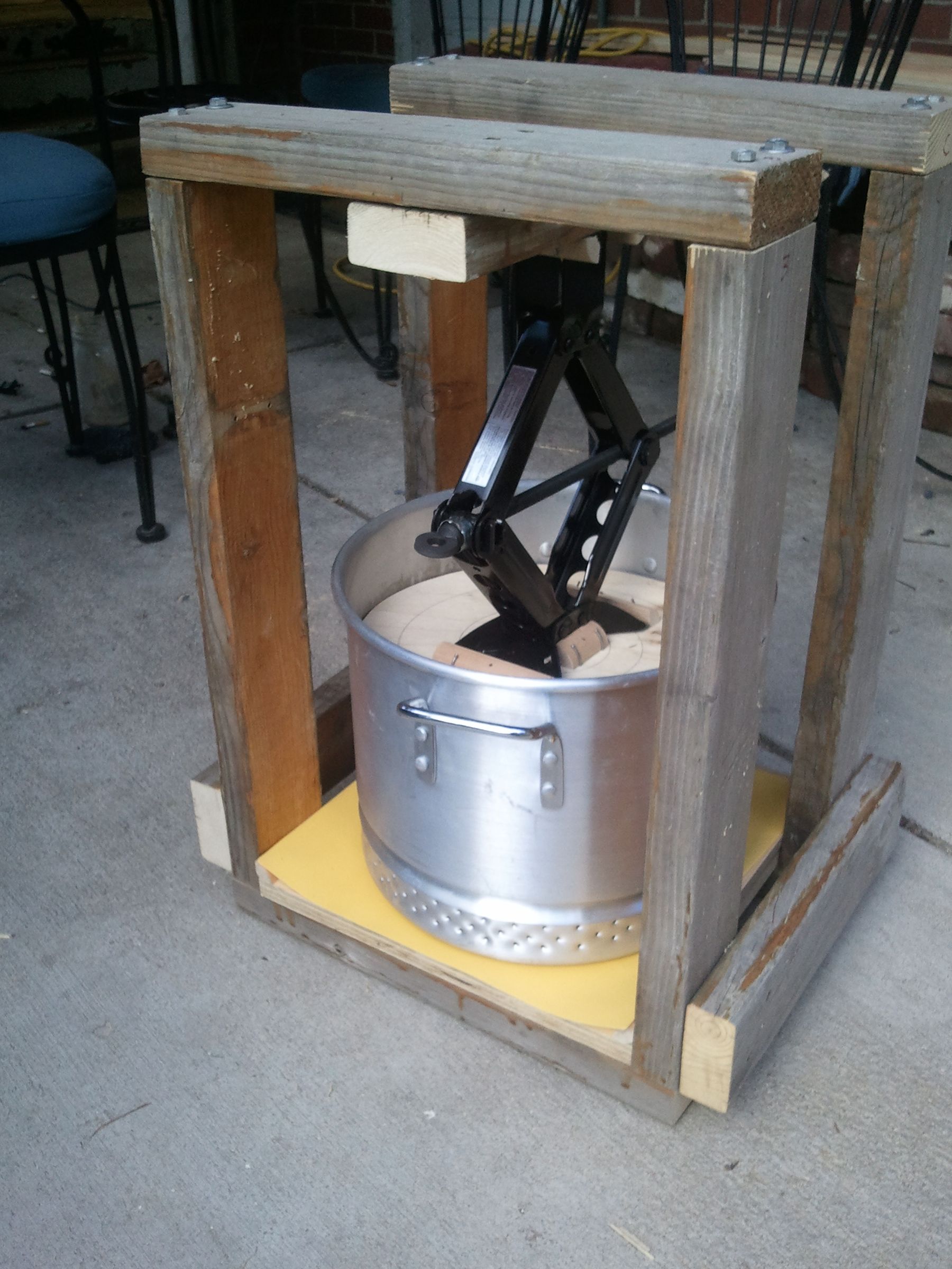Grape Crusher : 5 Steps - Instructables