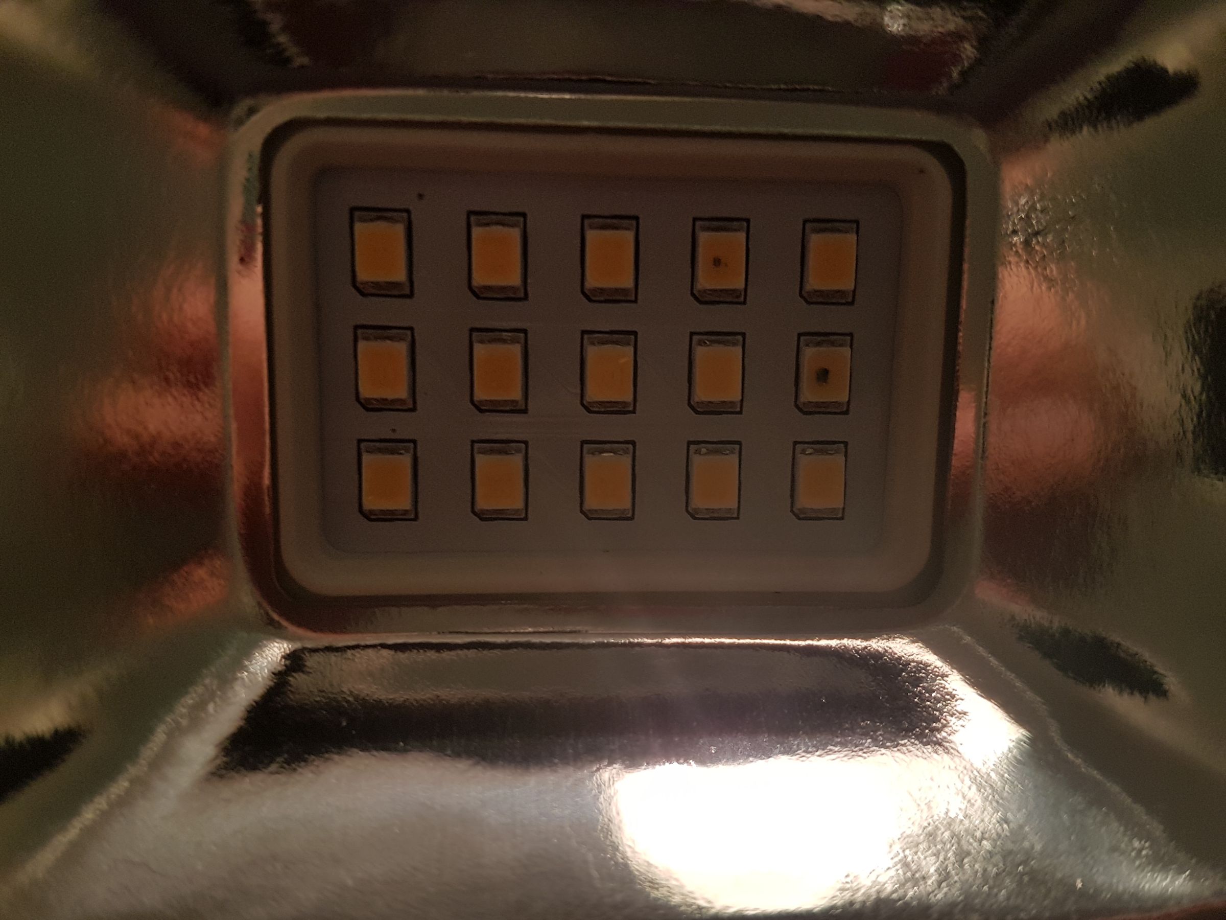 How to Repair a Burned LED Floodlight : 6 Steps - Instructables