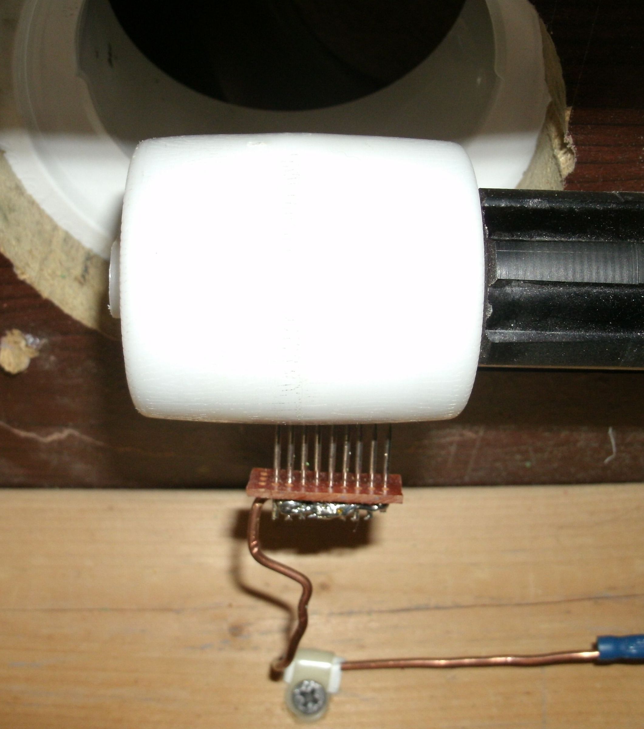 Homemade Van De Graaff Generator : 9 Steps - Instructables