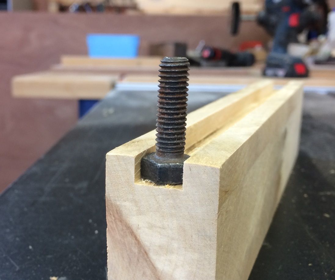 Simple T Track for Woodwork Jigs : 6 Steps (with Pictures) - Instructables