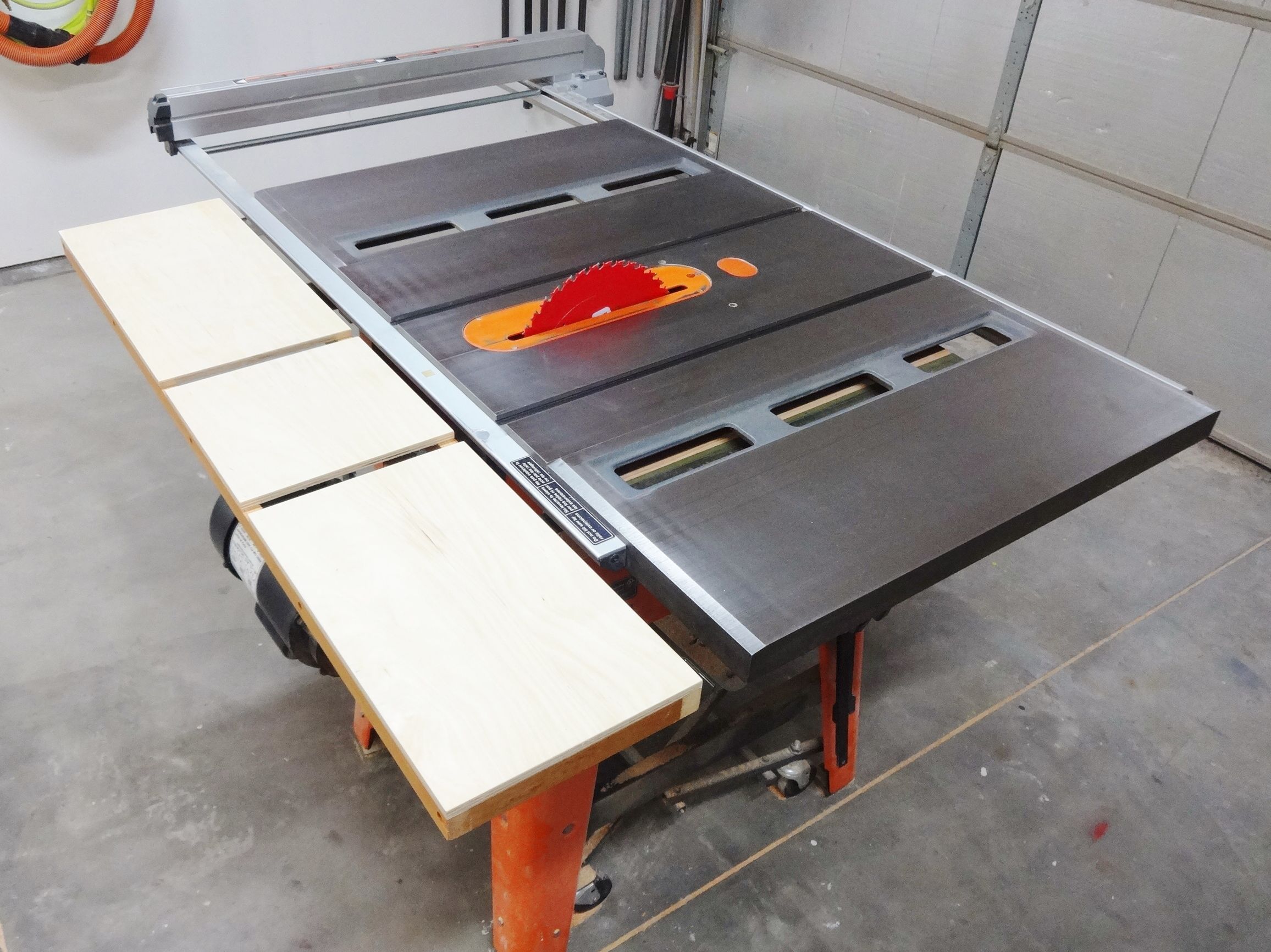 Height-Adjustable Outfeed Worktable : 11 Steps (with Pictures ...