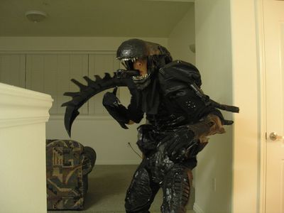 Alien Warrior Costume From Aliens : 8 Steps - Instructables