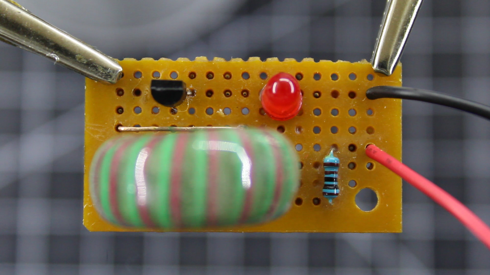 Easy Joule Thief Circuit : 10 Steps (with Pictures) - Instructables