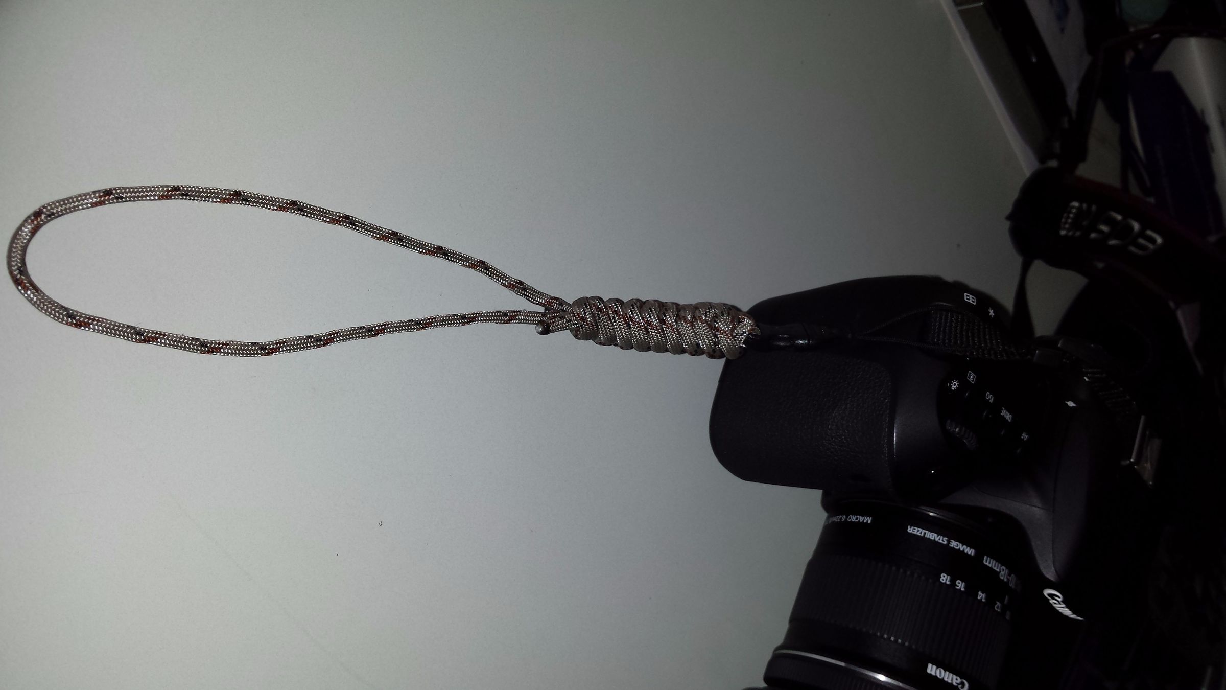 Paracord Wrist Lanyard Made With the Snake Knot : 7 Steps (with ...