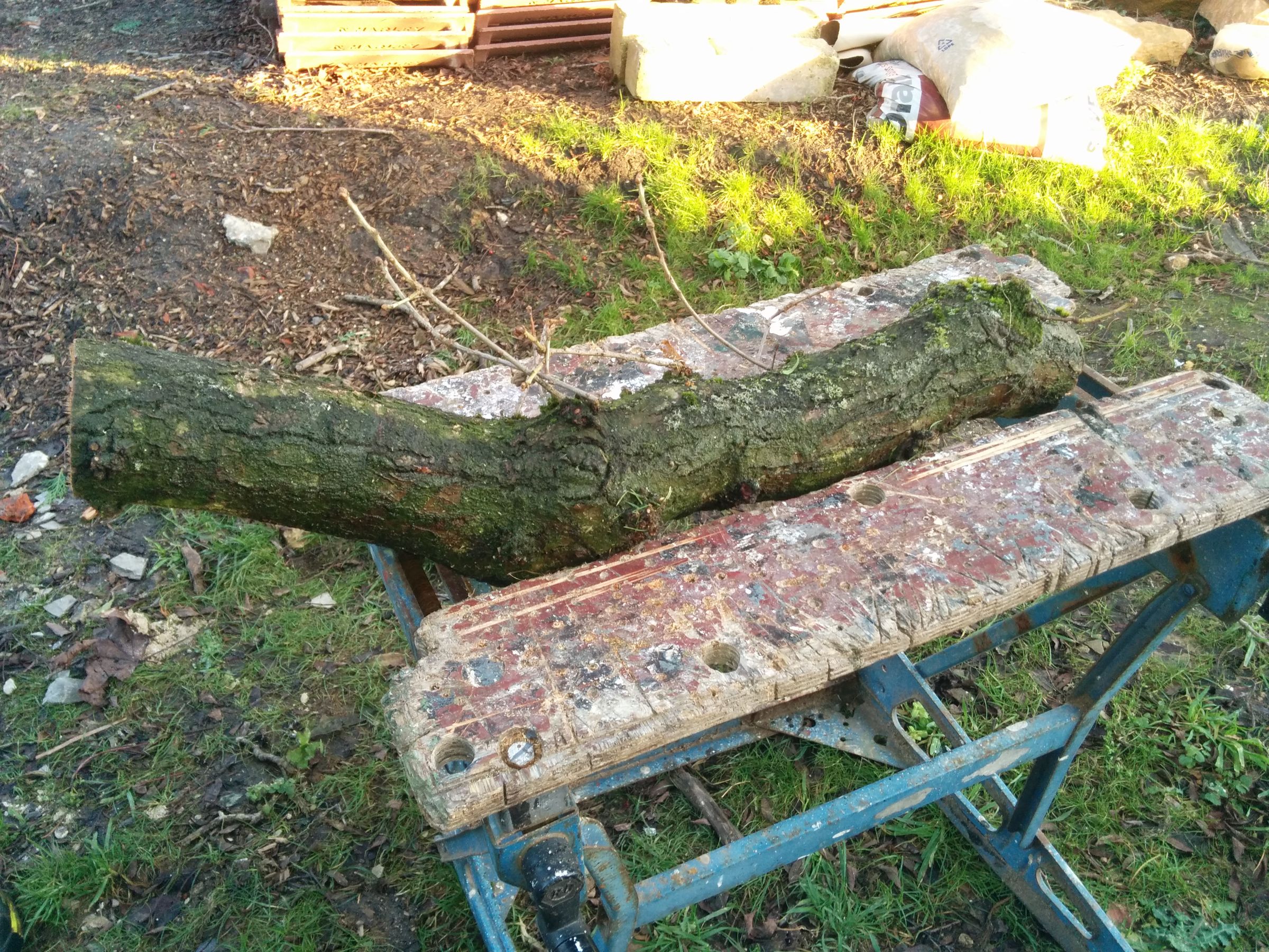 Log Reindeer : 8 Steps - Instructables