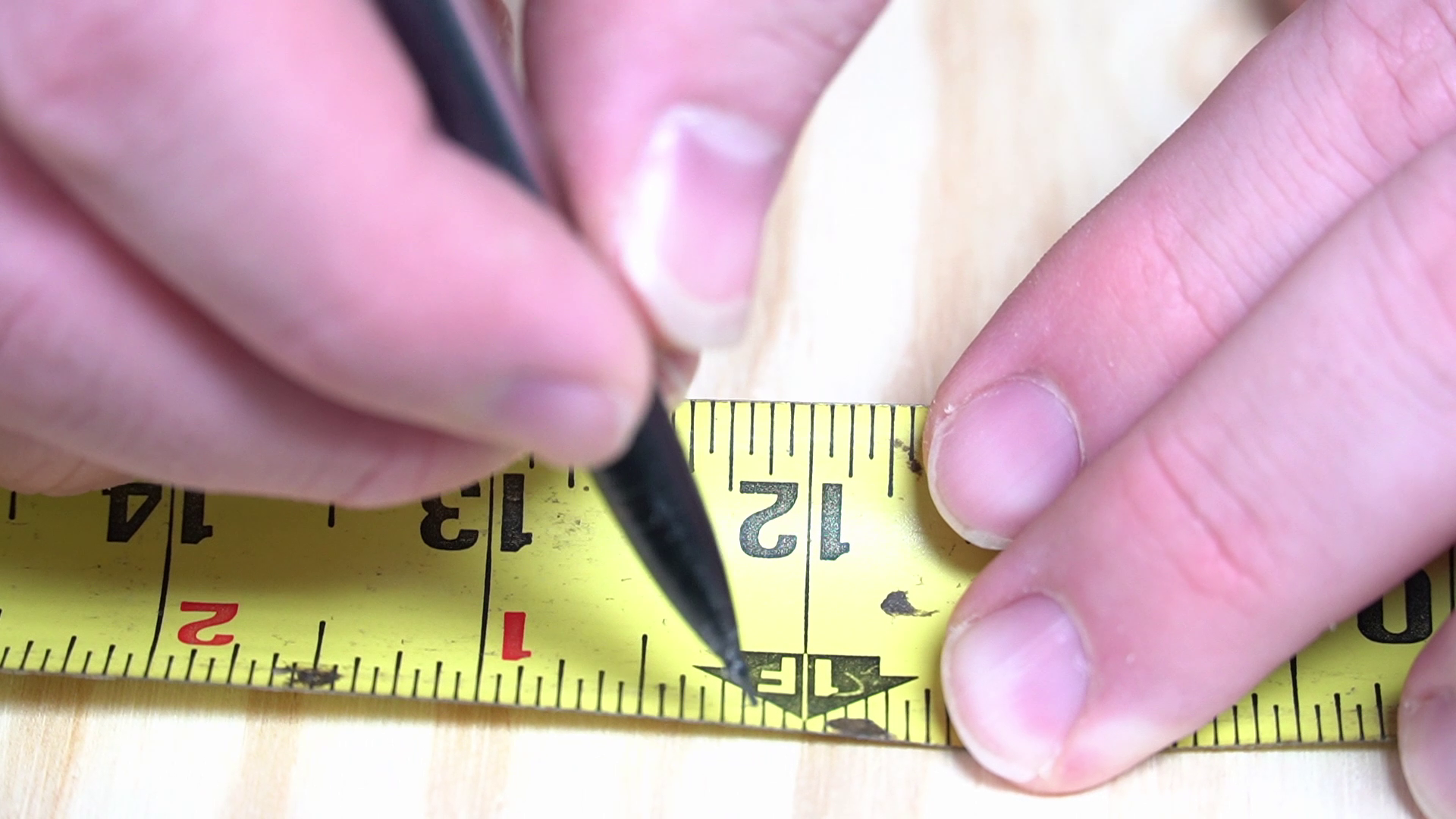 Giant Pizza Table : 13 Steps (with Pictures) - Instructables