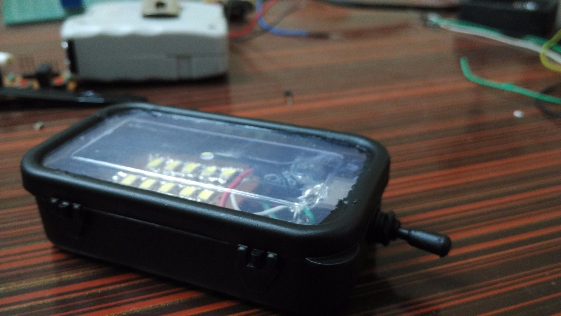 The Ultimate 1 $ Emergency Light : 5 Steps (with Pictures) - Instructables