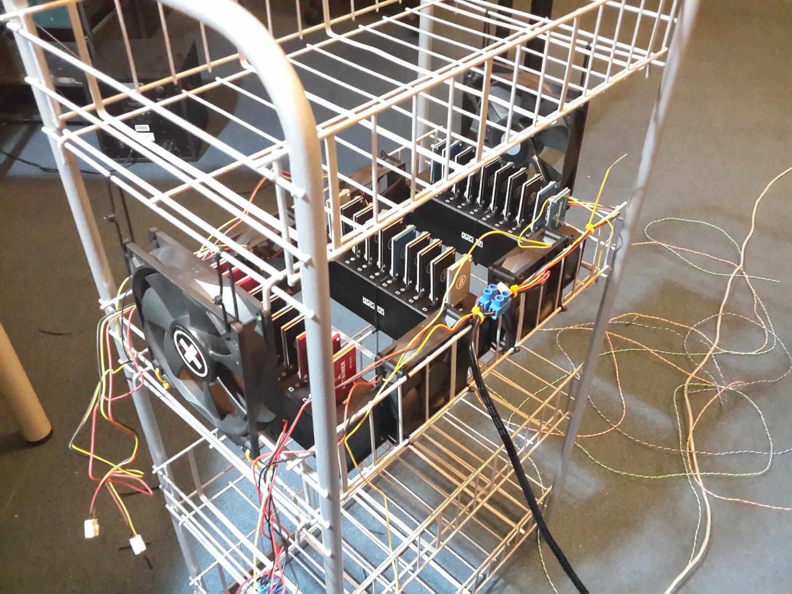 Build Your Own Portable Bitcoin Mining Rig / Battlestation : 5 Steps ...