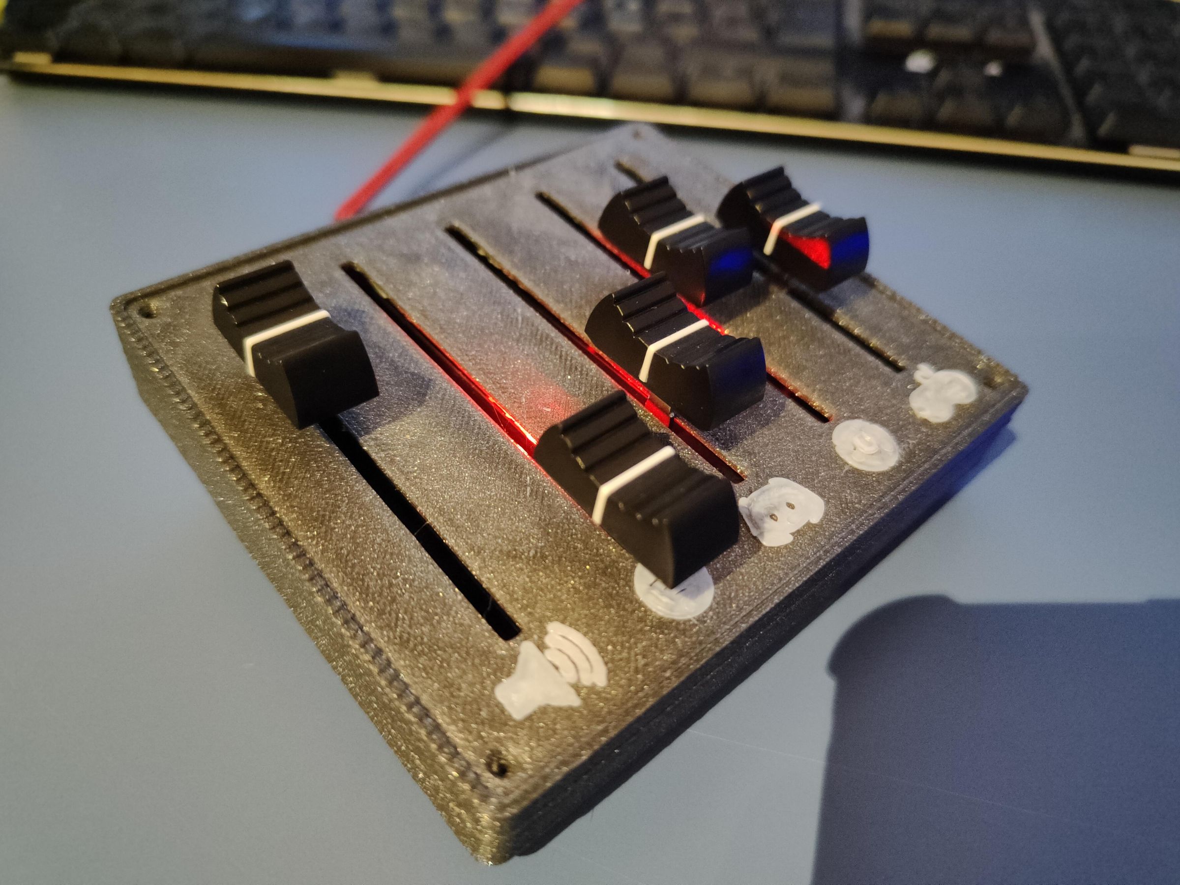 Deej - a Physical Volume Mixer : 11 Steps (with Pictures) - Instructables