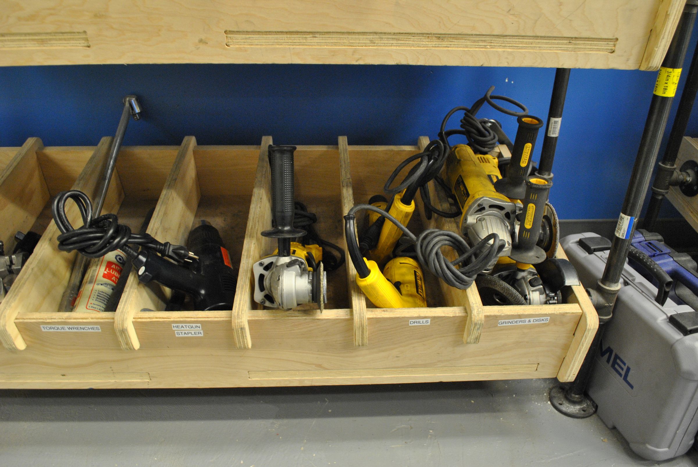 How to Neatly Wrap Power Tool Cords : 5 Steps (with Pictures ...