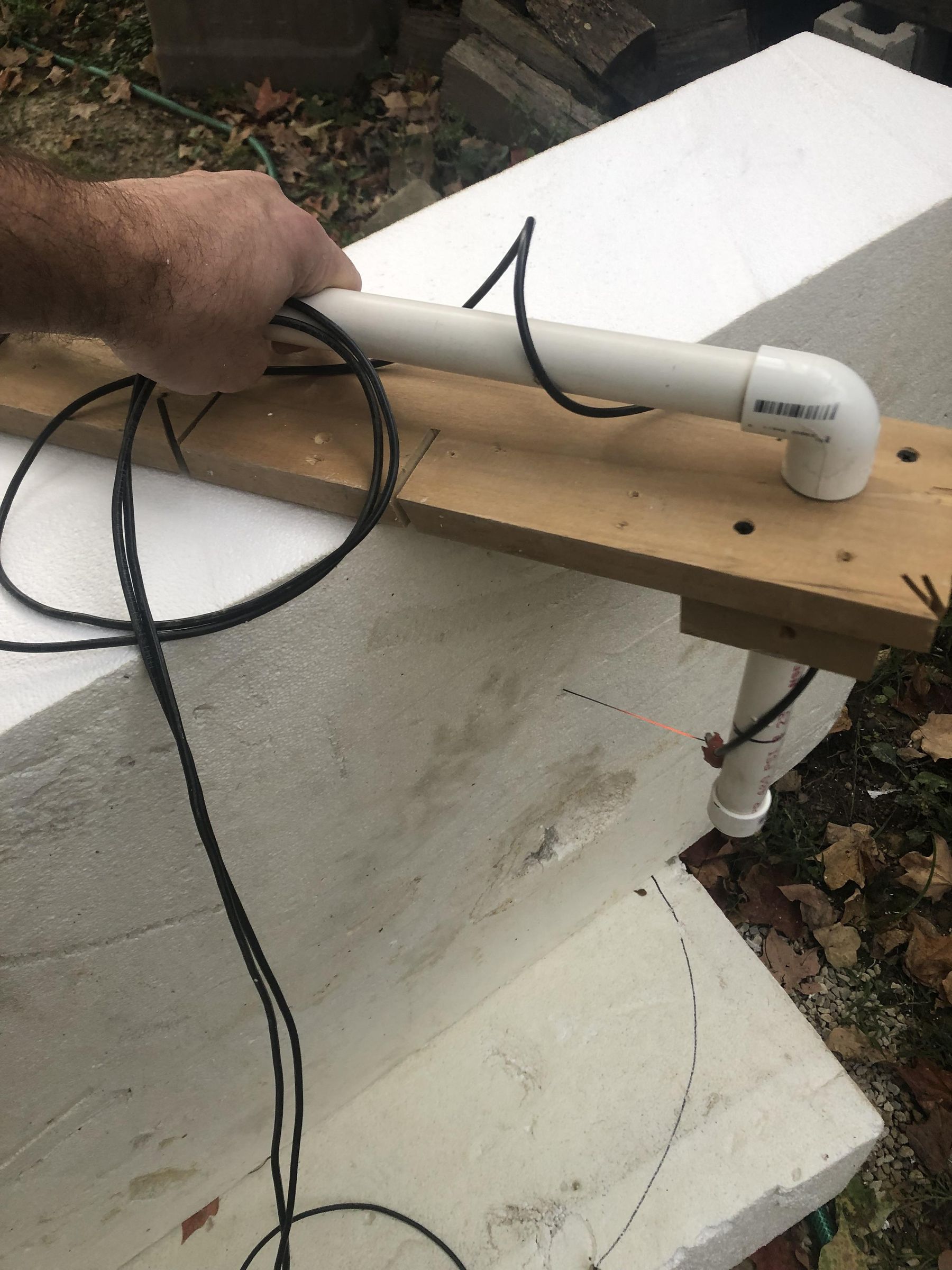 Over Sized Skeleton Breaking Out of My Home : 11 Steps (with Pictures ...