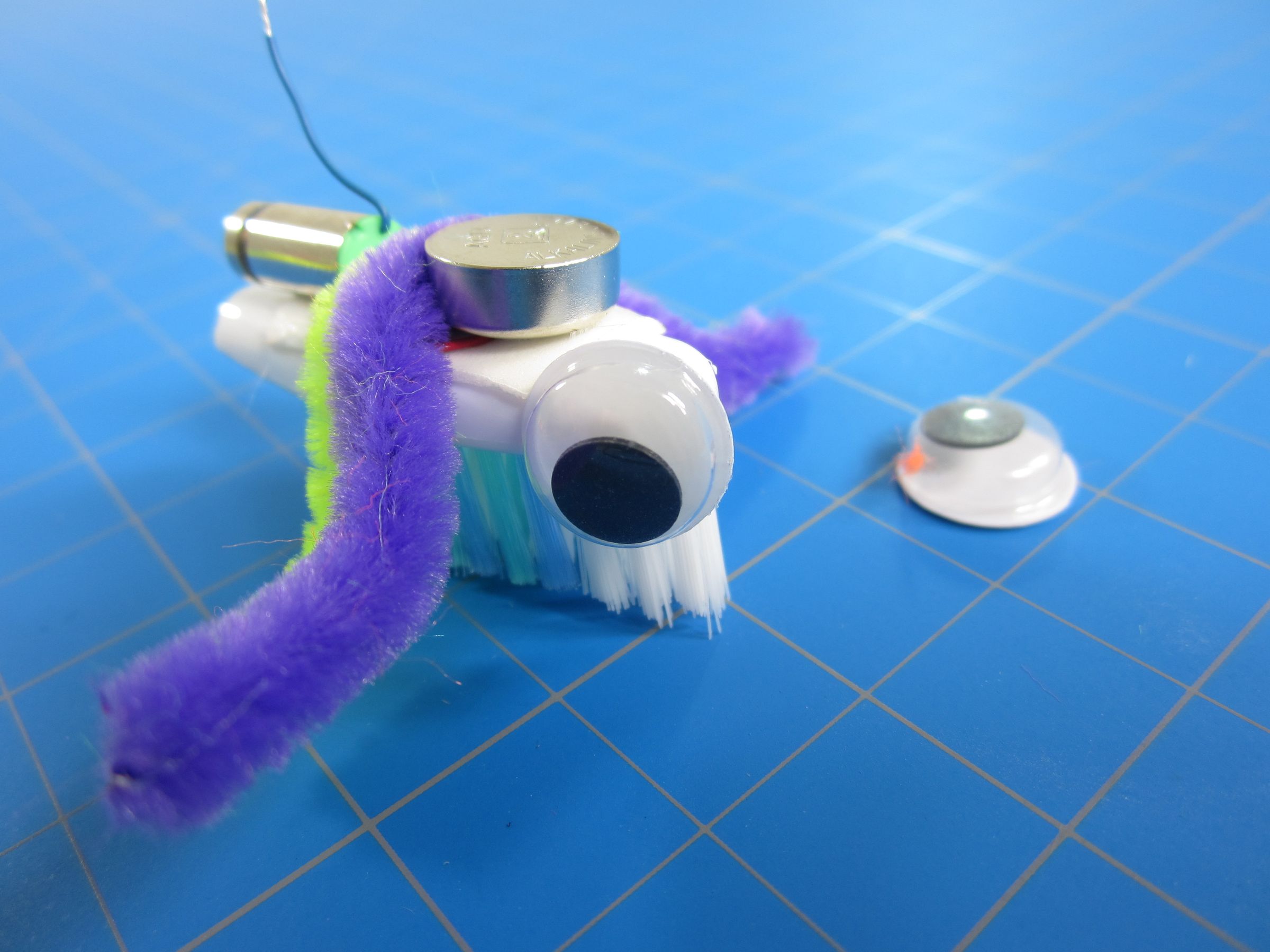 Bristlebot : 9 Steps - Instructables