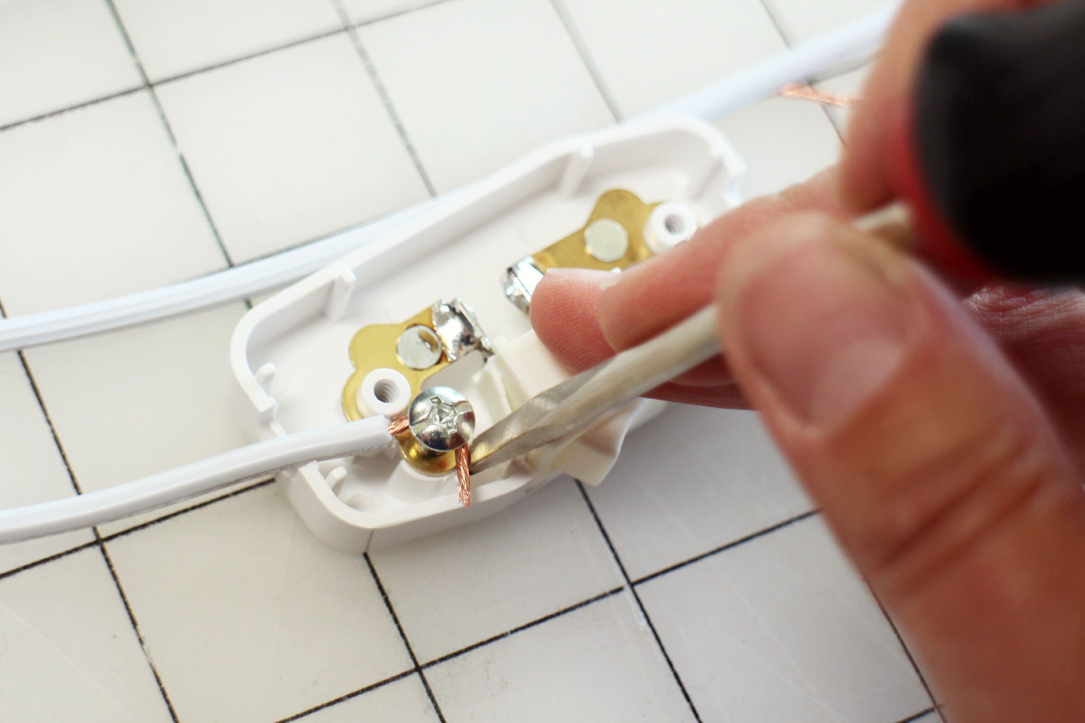 Twin Socket Pendant Light : 19 Steps (with Pictures) - Instructables