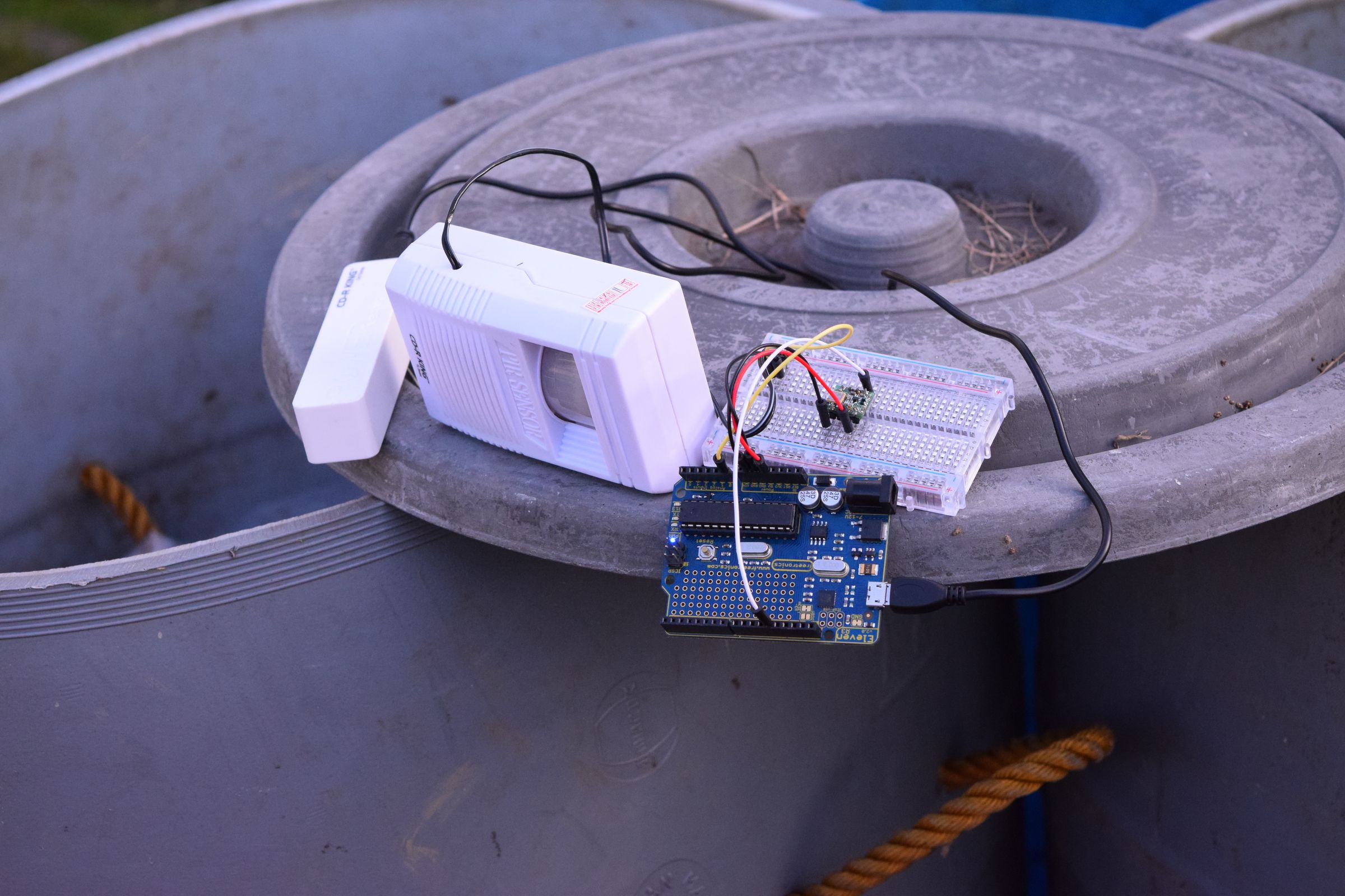 Motion Triggered DSLR Remote System : 16 Steps (with Pictures ...