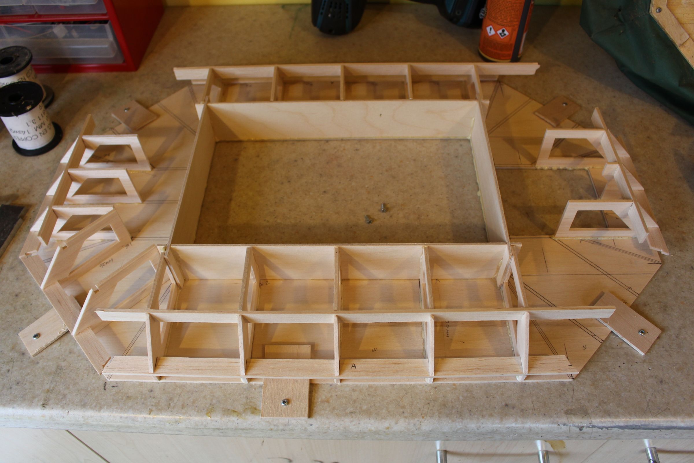 Radio Controlled Electric Hovercraft : 9 Steps (with Pictures ...