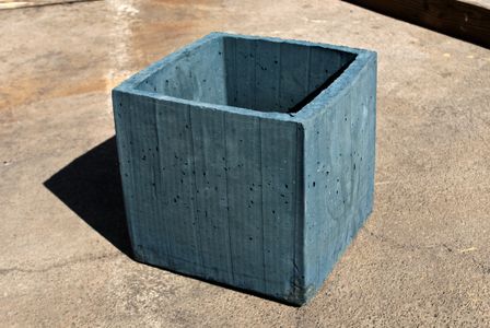 DIY CONCRETE:: Planter Box : 4 Steps (with Pictures) - Instructables