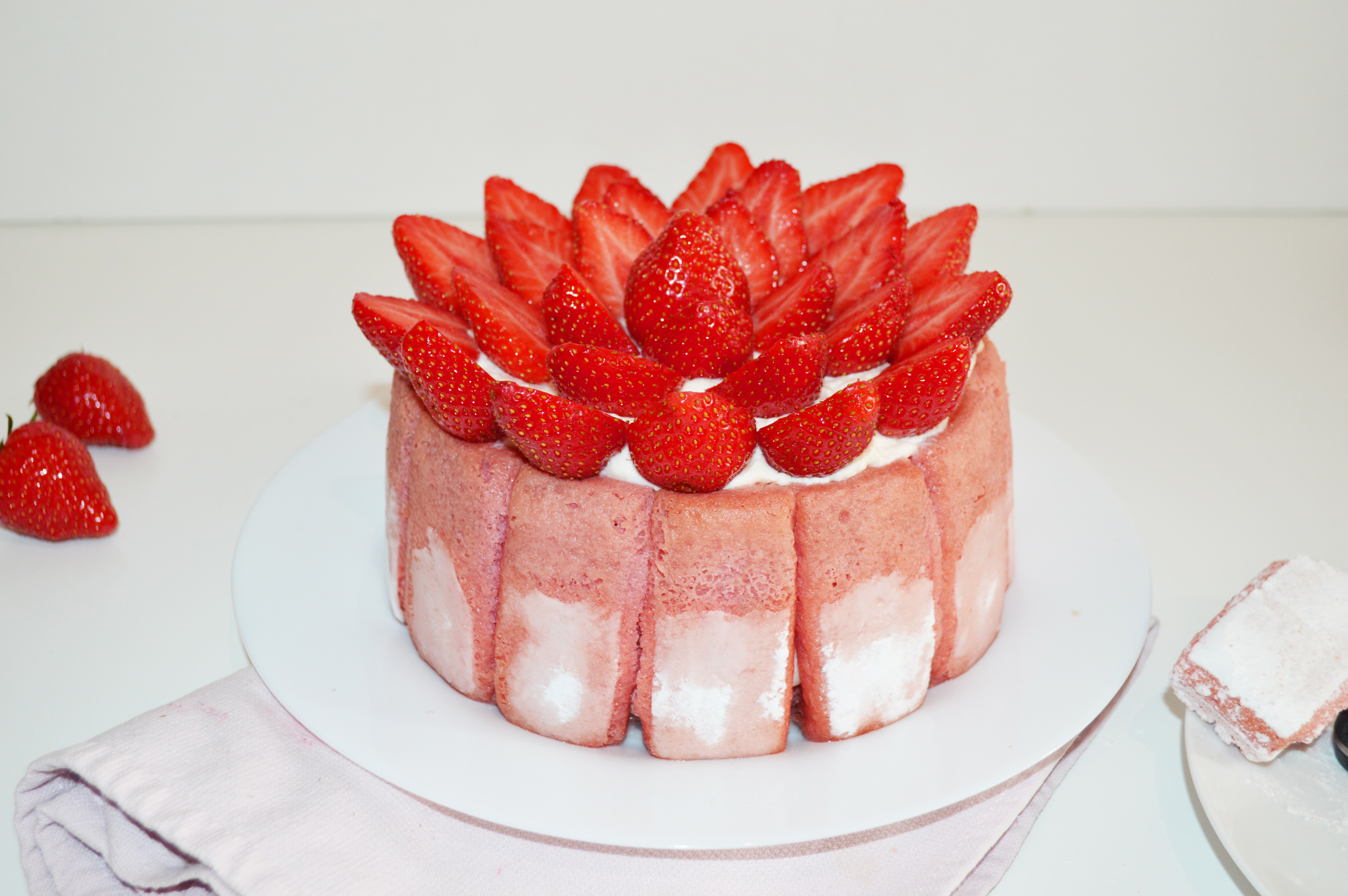 Strawberry Charlotte Cake : 6 Steps (with Pictures) - Instructables