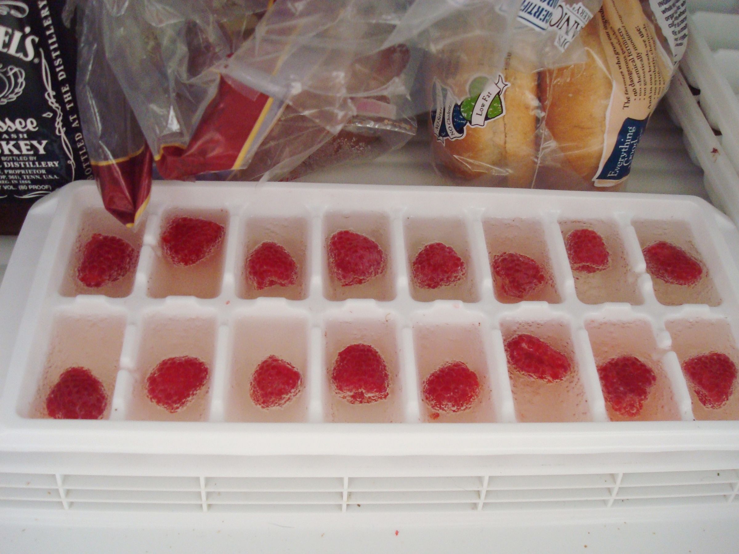 7 Edible Ice Cube Tray Treats : 7 Steps (with Pictures) - Instructables