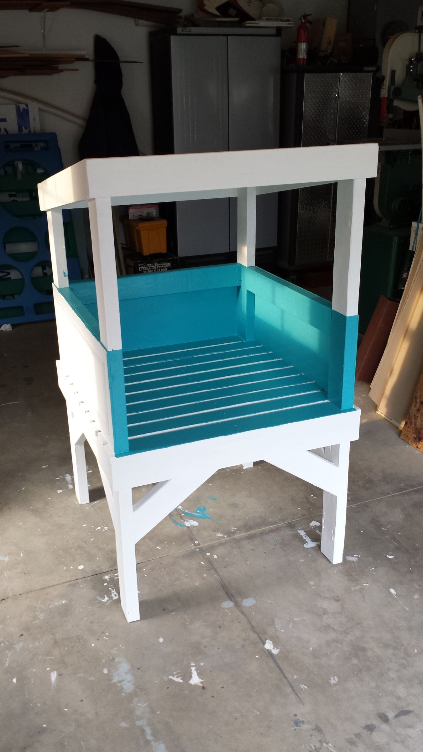 Kid Sized Life Guard Stand : 3 Steps - Instructables