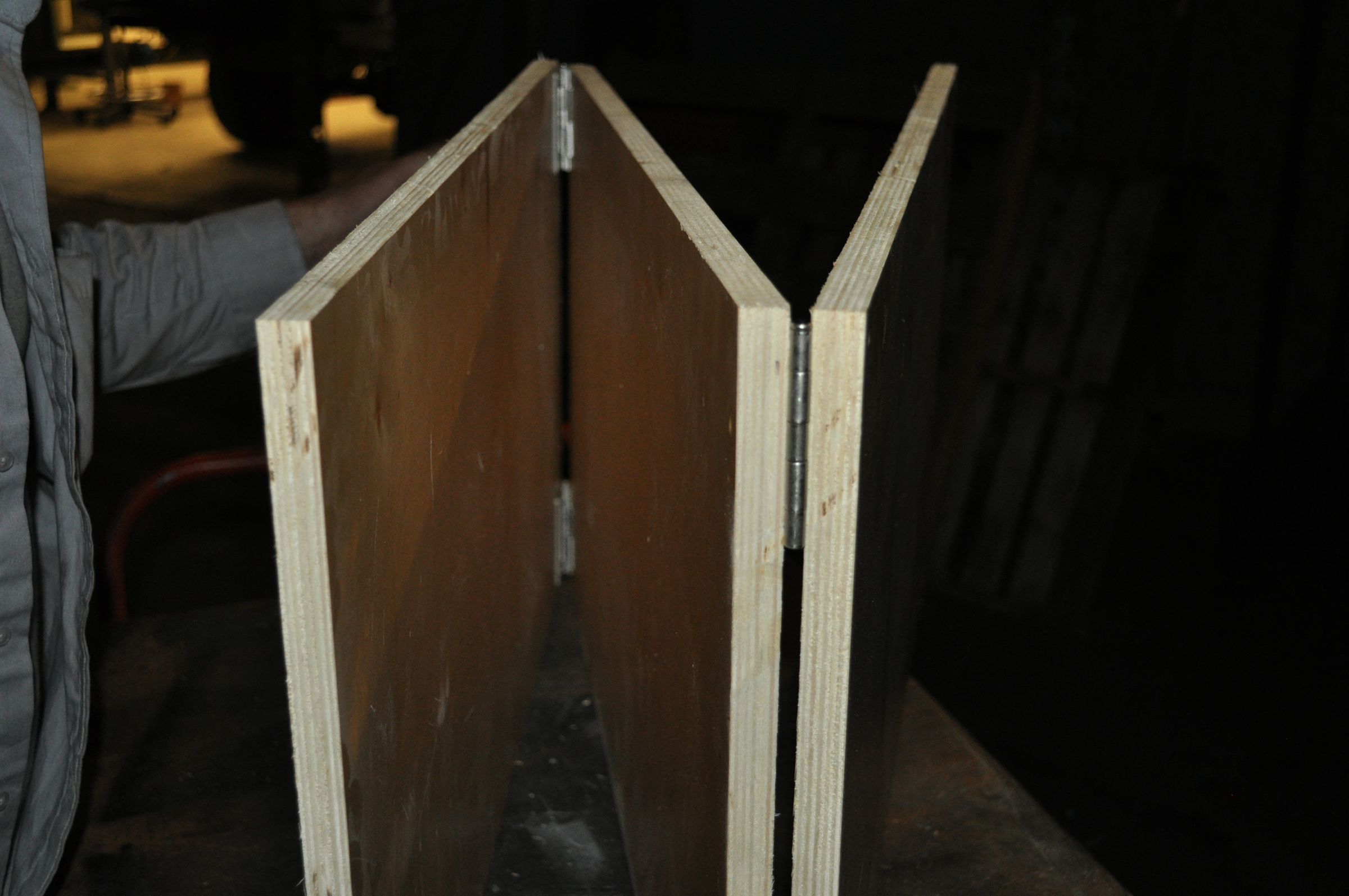 Making a Collapsible Dog Ramp for a Houseboat : 4 Steps - Instructables