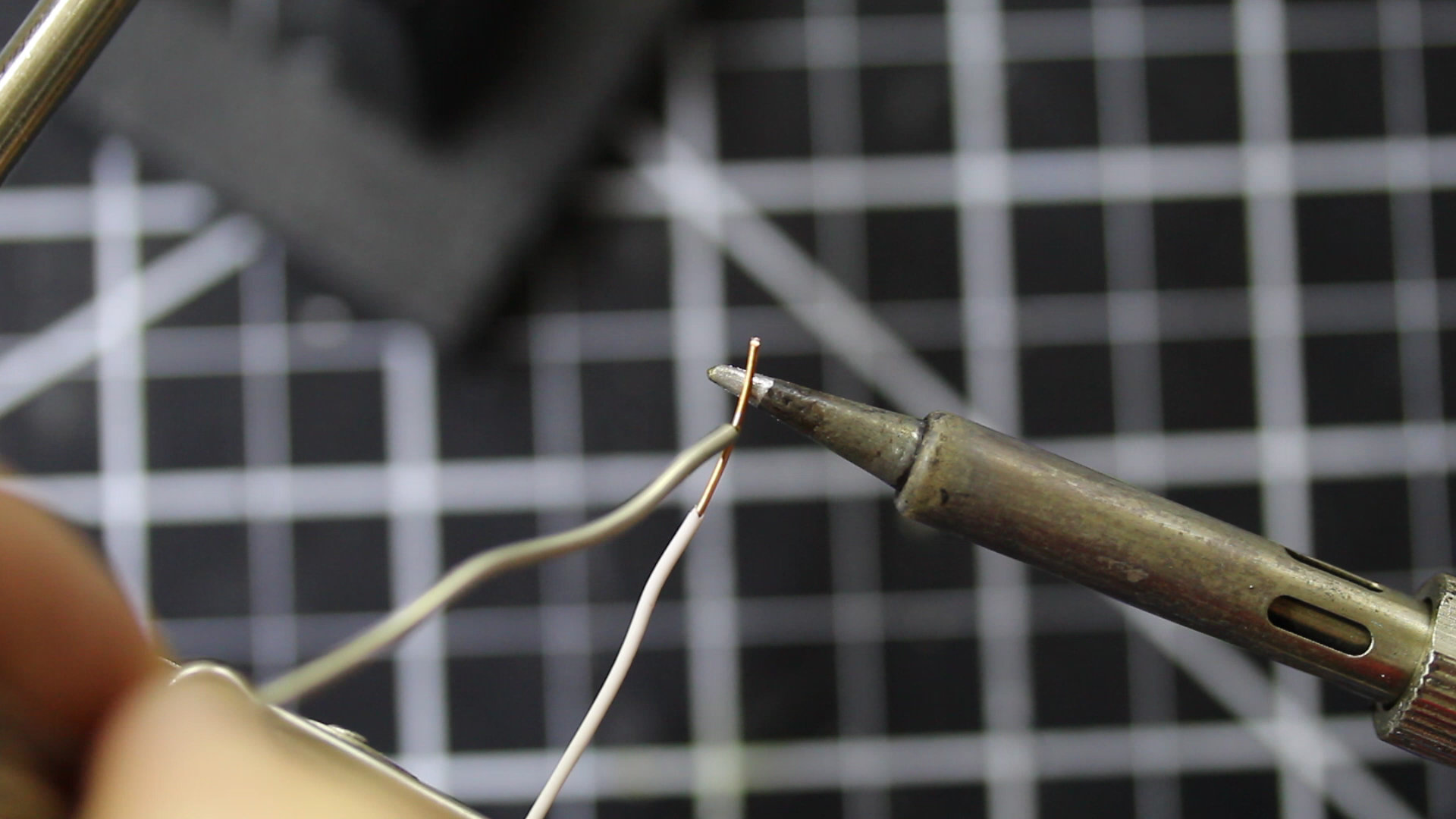 Using Solder | Soldering Basics : 8 Steps (with Pictures) - Instructables