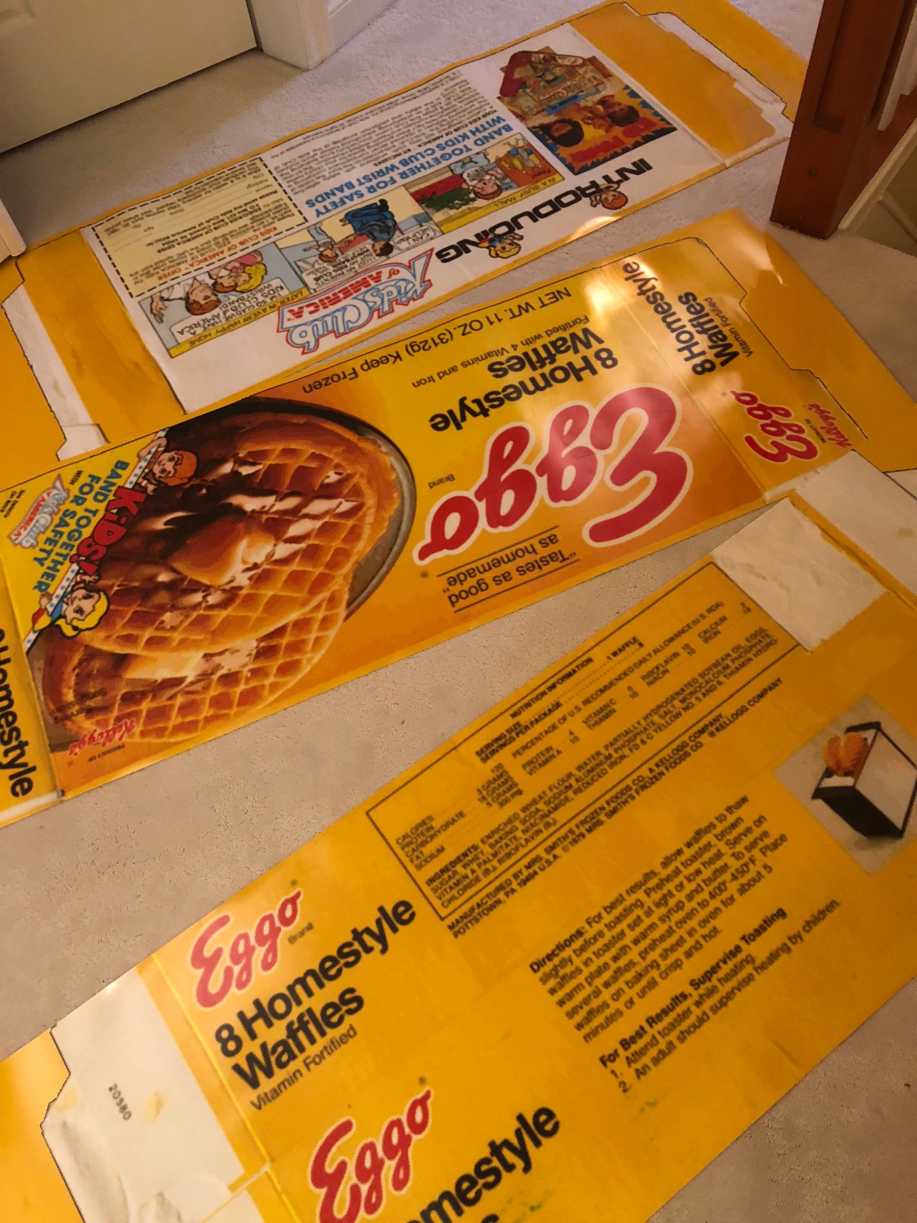 Stranger Things Eggo Waffle Box Costume : 4 Steps (with Pictures ...