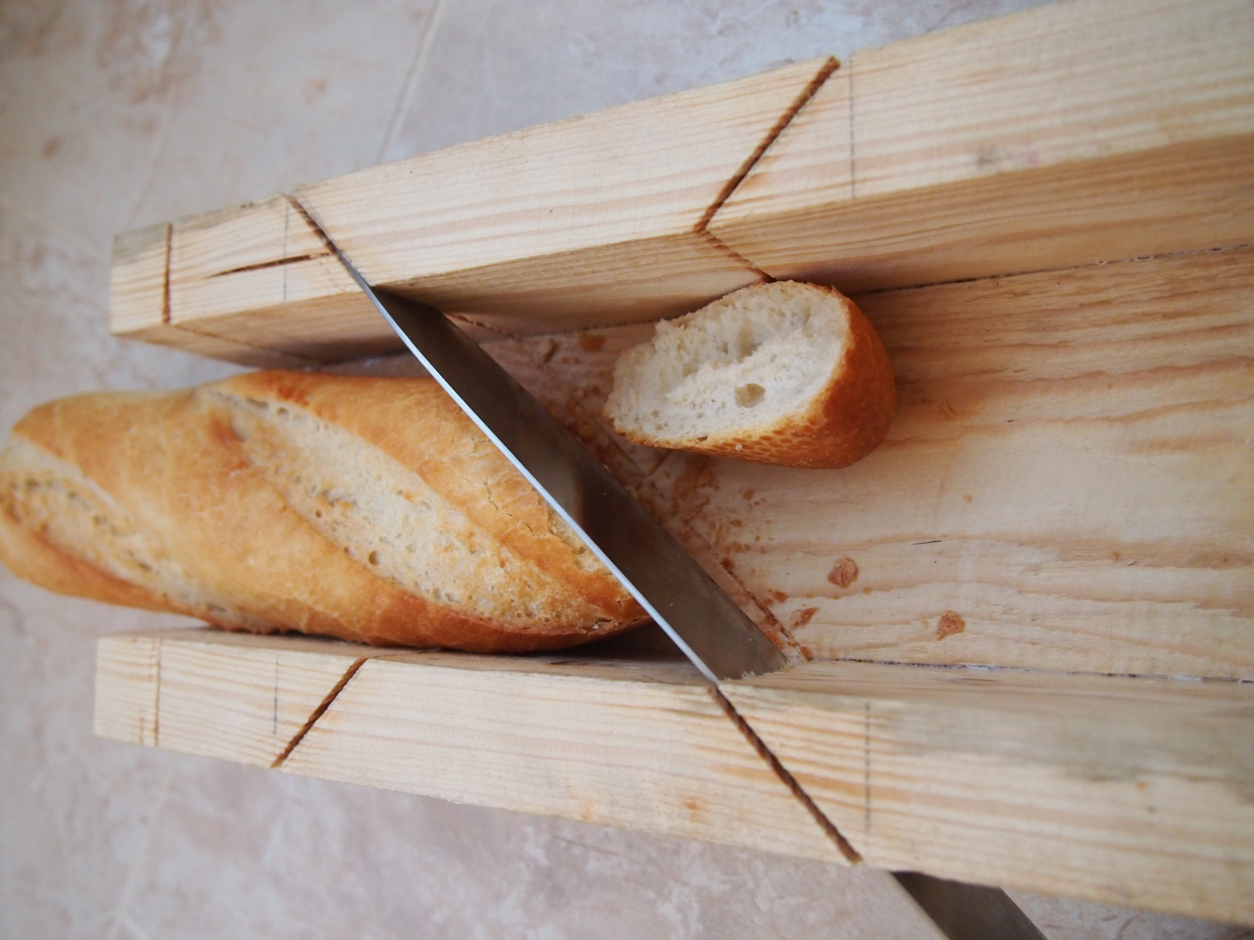 Elementary Mitre Box : 5 Steps (with Pictures) - Instructables