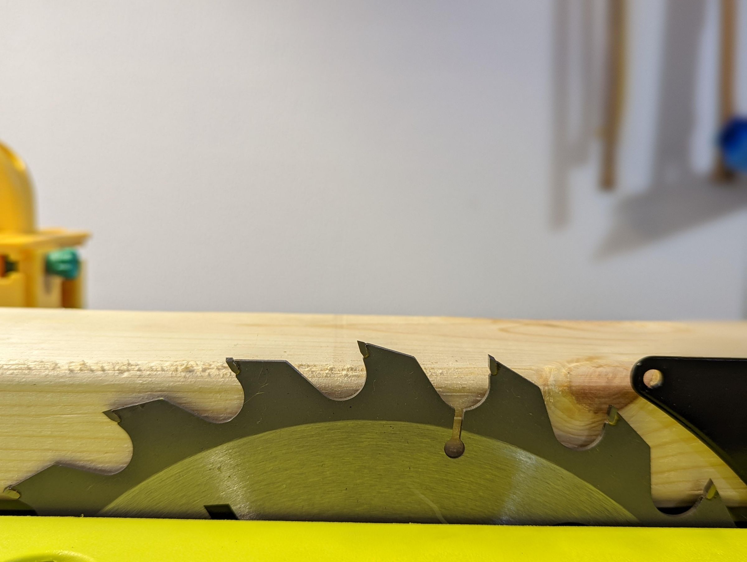 Make a Canvas Art Frame From a Single 2x4 : 6 Steps (with Pictures ...