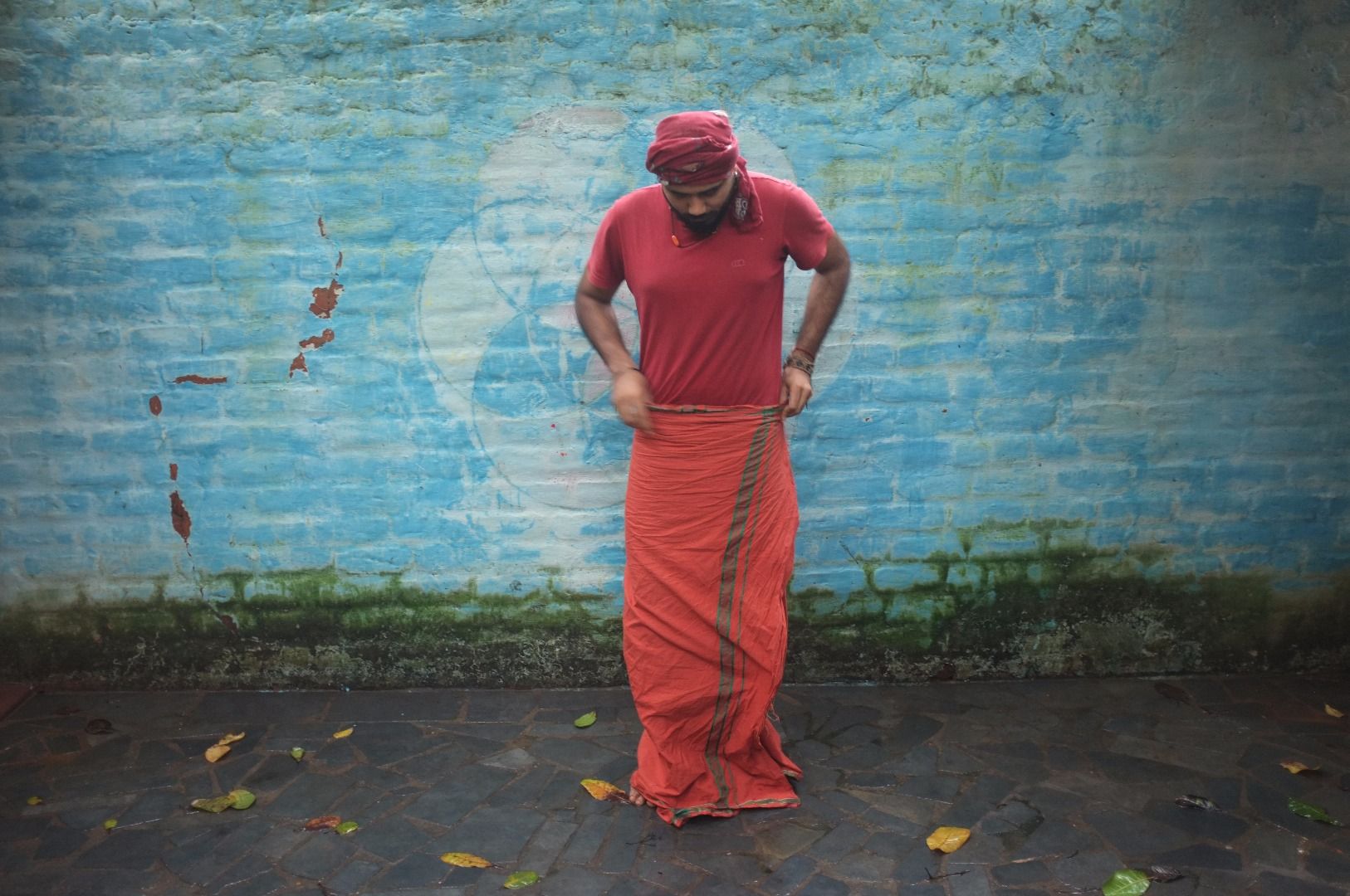 How to Wear a Lungi or Dhoti : 5 Steps - Instructables