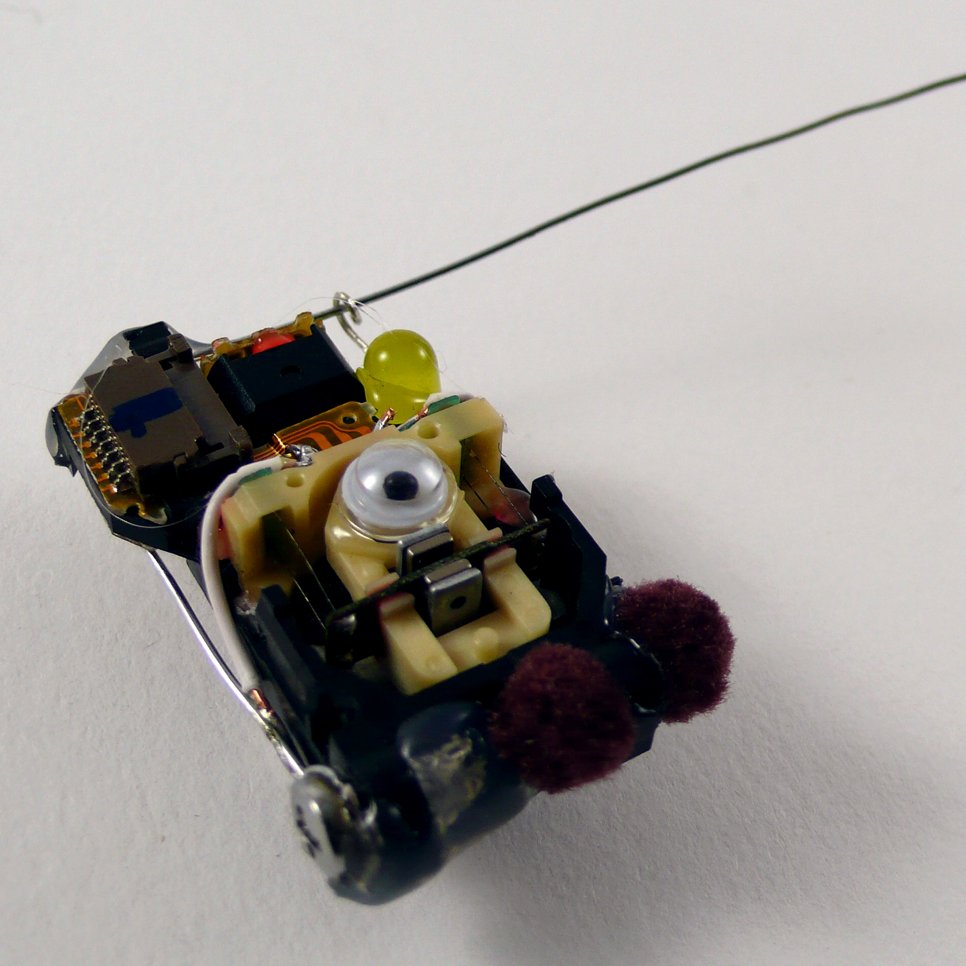 8 Simple Robots for Beginners - Instructables