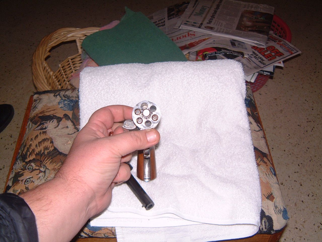 How to Correctly Load a Single Action Revolver : 4 Steps - Instructables
