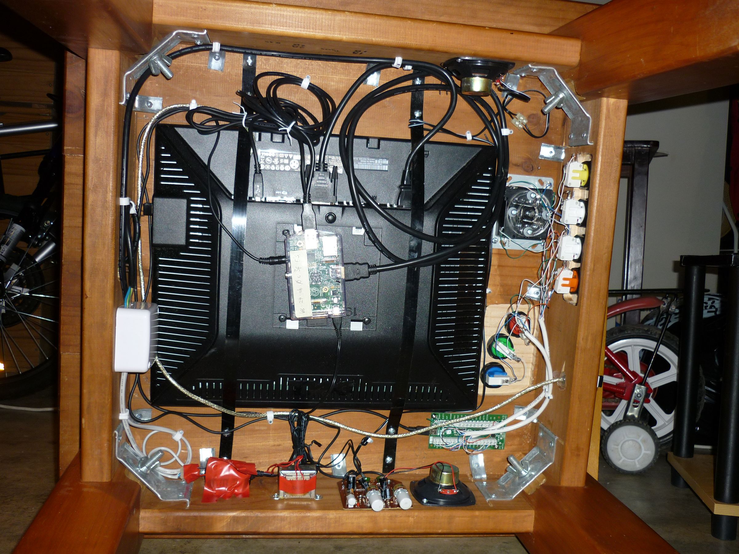 MAME Gaming Table With Raspberry Pi : 5 Steps - Instructables