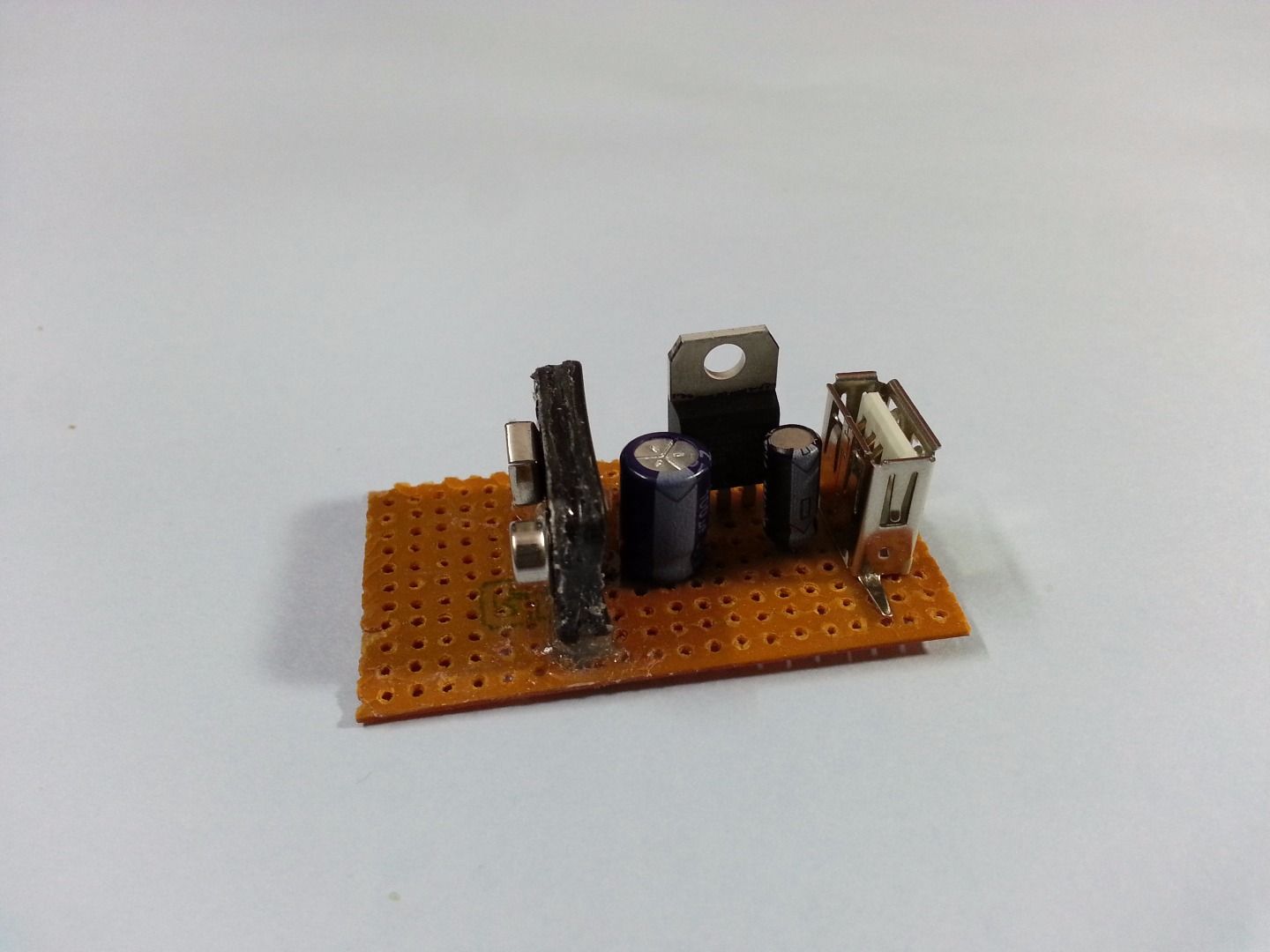 How to Make a Mobile Charger : 3 Steps (with Pictures) - Instructables