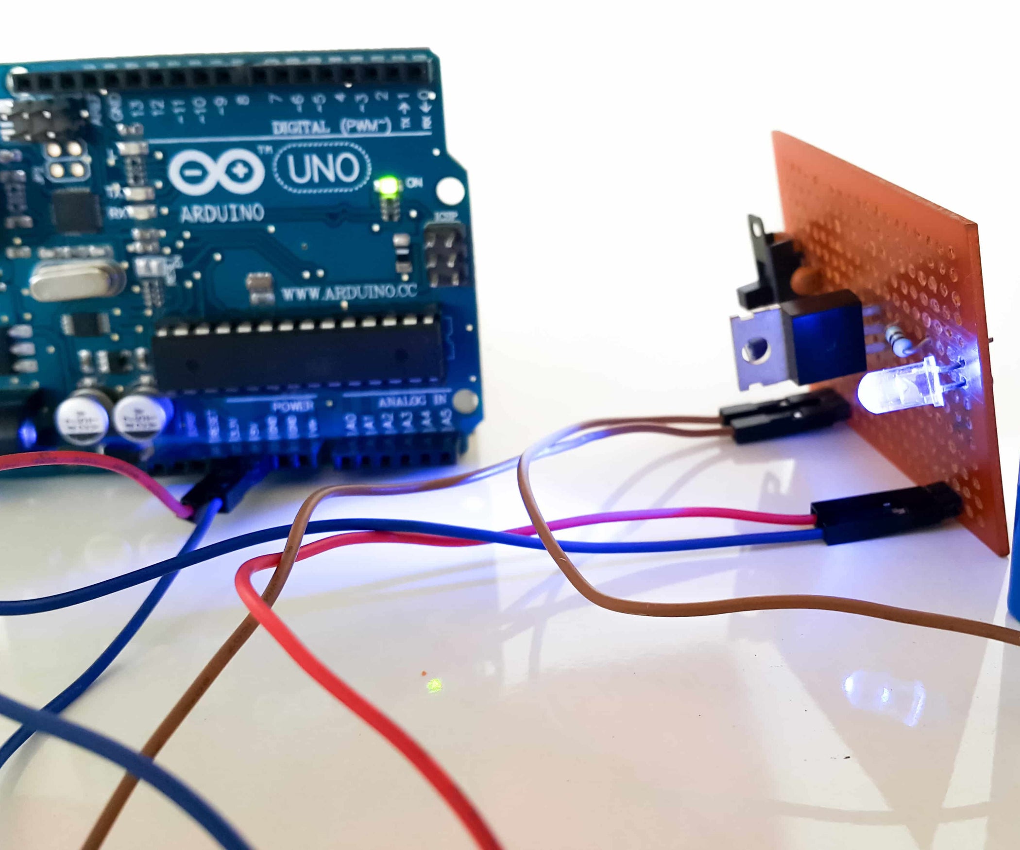 Four Ways To Power Up Your Arduino Uno Instructables