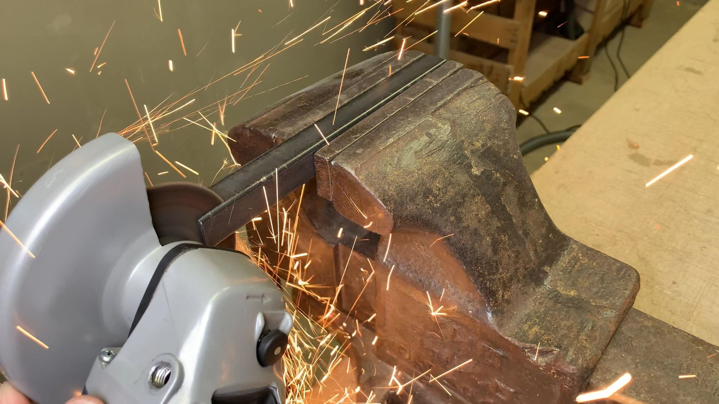 A Power File From an Angle Grinder : 15 Steps (with Pictures ...
