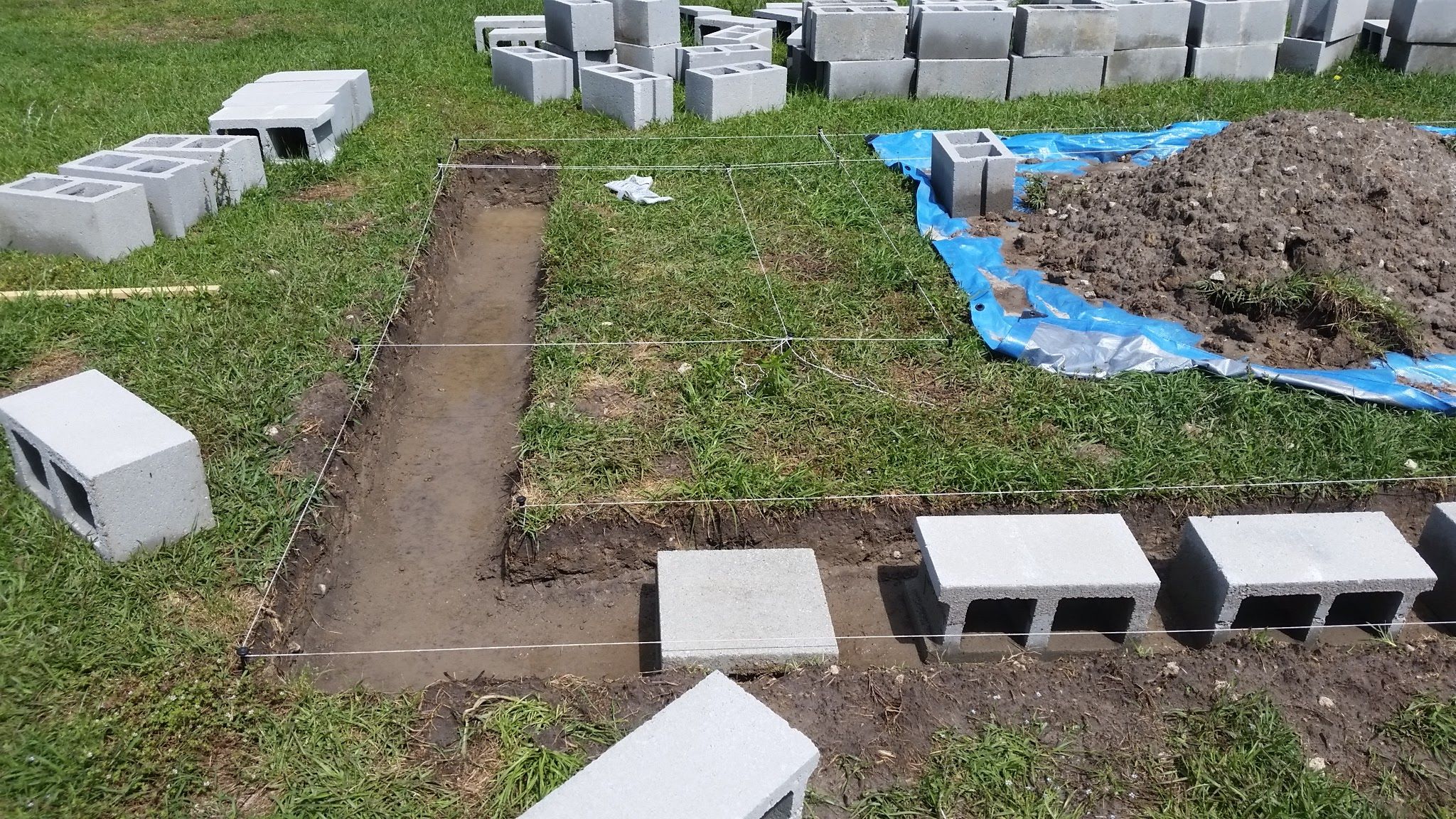 Build a Concrete Block Garden for Food and Memories : 10 Steps (with ...