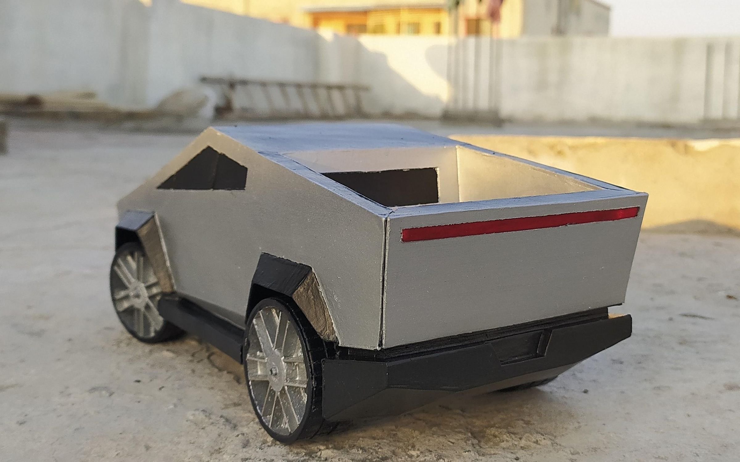 Tesla Cybertruck DIY Made of Cardboard : 6 Steps (with Pictures ...