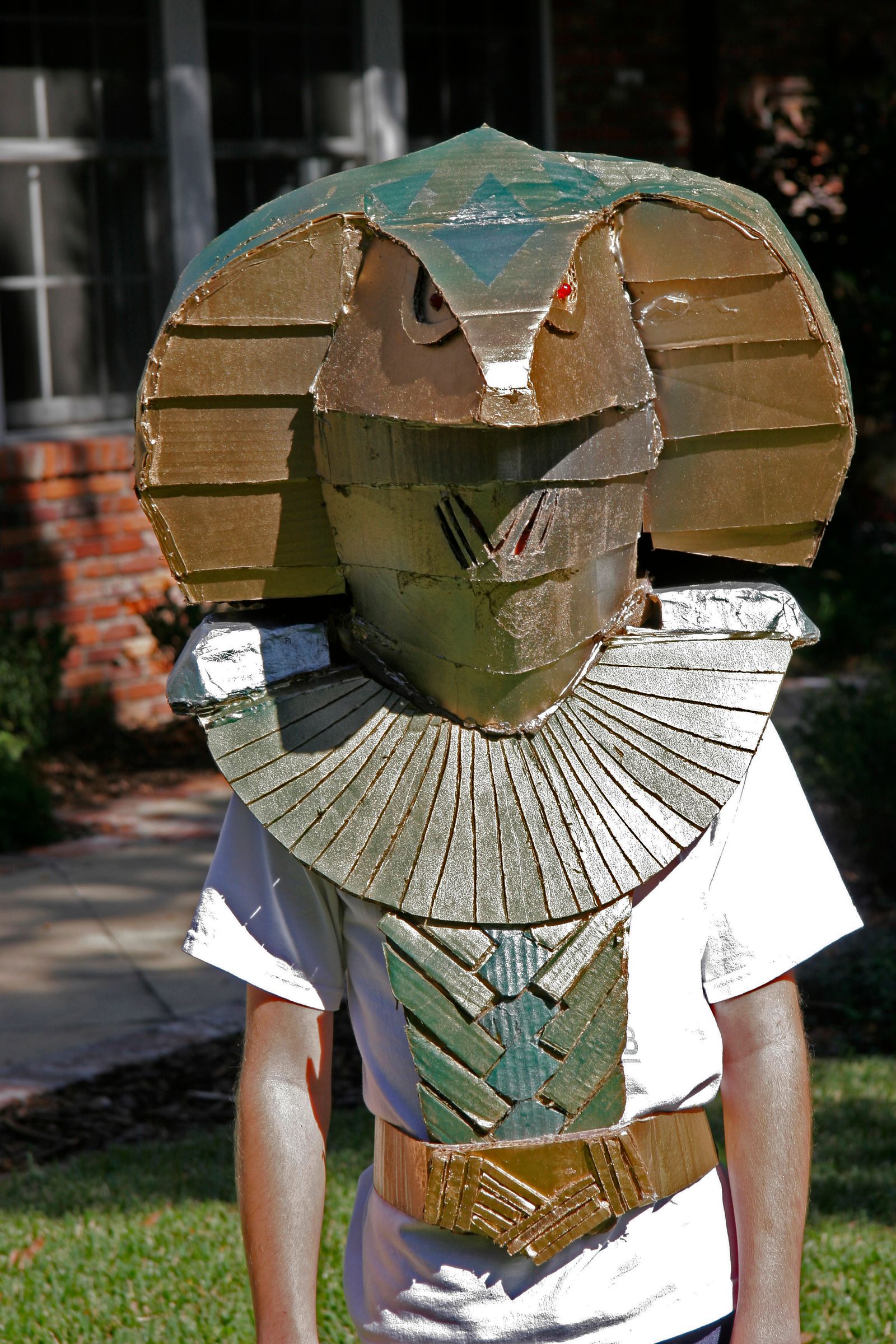 Cardboard Jaffa Serpent Gaurd Costume : 7 Steps - Instructables