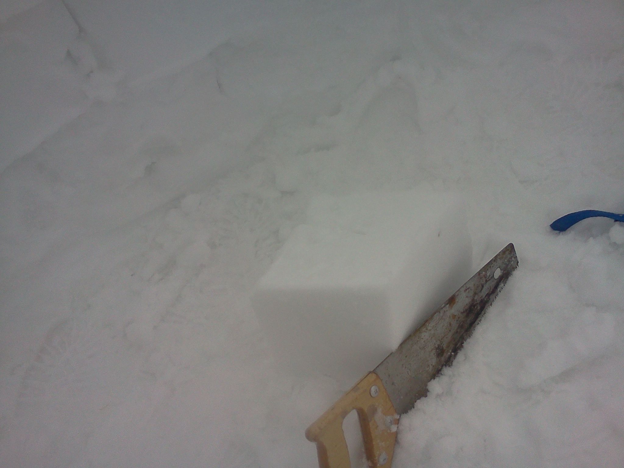 How to Build an Igloo Out of Snow : 6 Steps (with Pictures) - Instructables