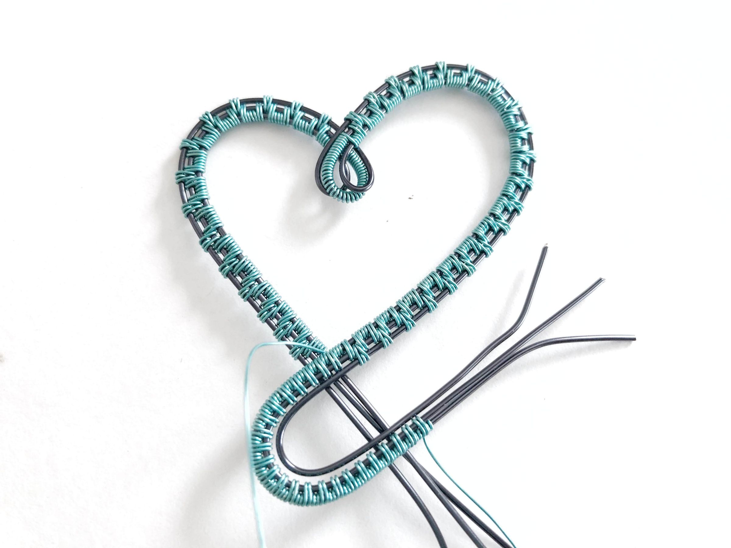 Woven Wire Hearts : 17 Steps (with Pictures) - Instructables