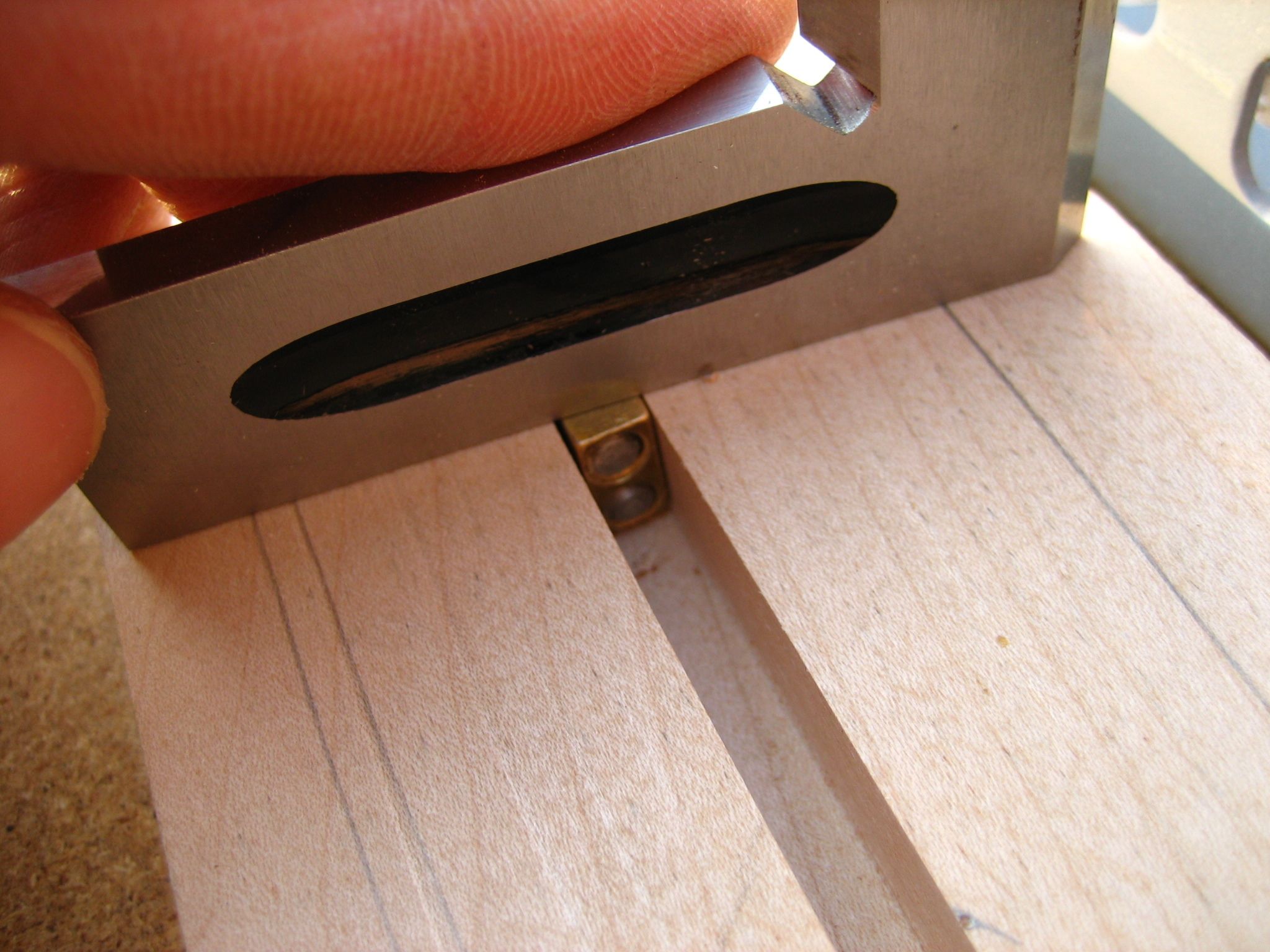 Make an Awesome Electric Guitar With Common Tools : 20 Steps (with ...