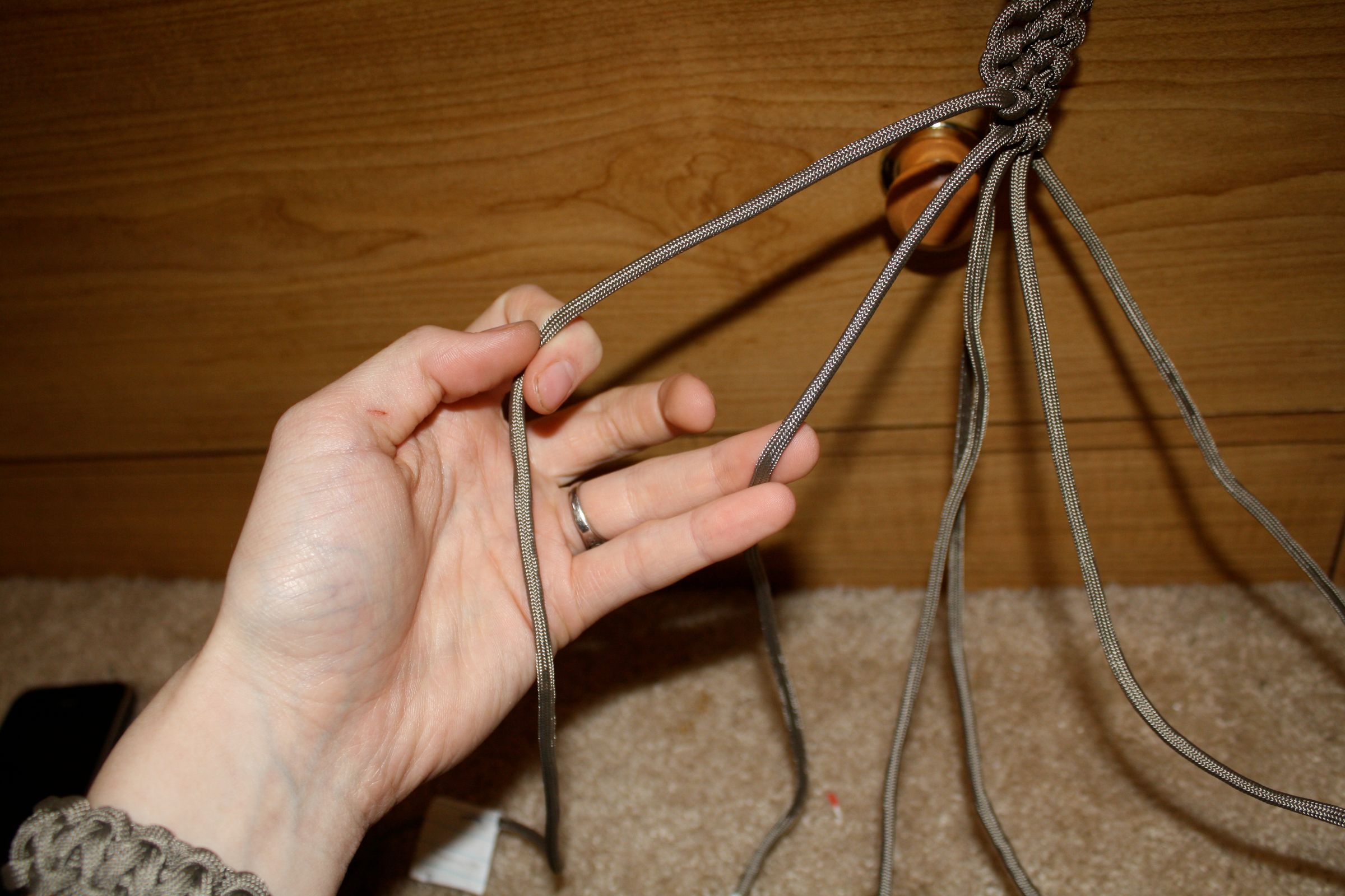 Easy Woven Paracord Belt : 6 Steps (with Pictures) - Instructables