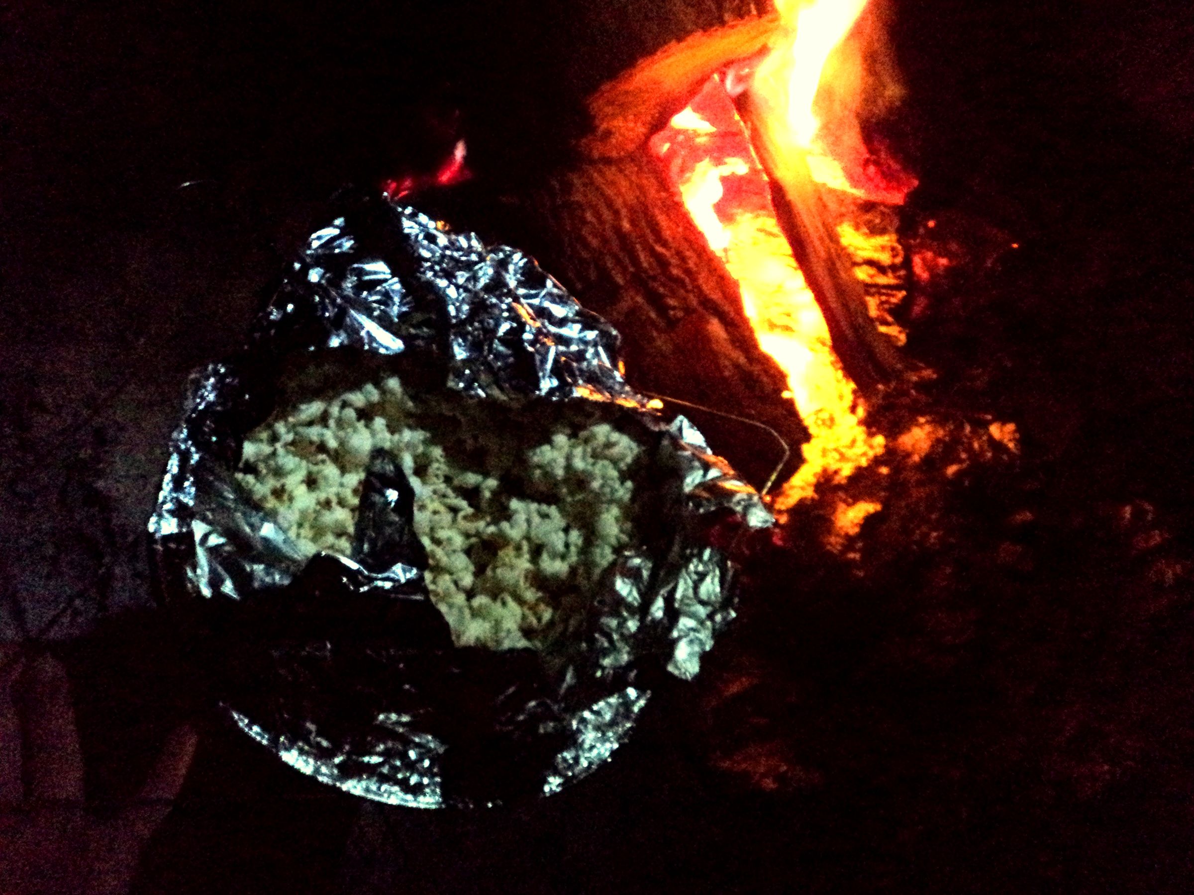 How to Make [Perfect] Popcorn Over a Campfire : 5 Steps - Instructables