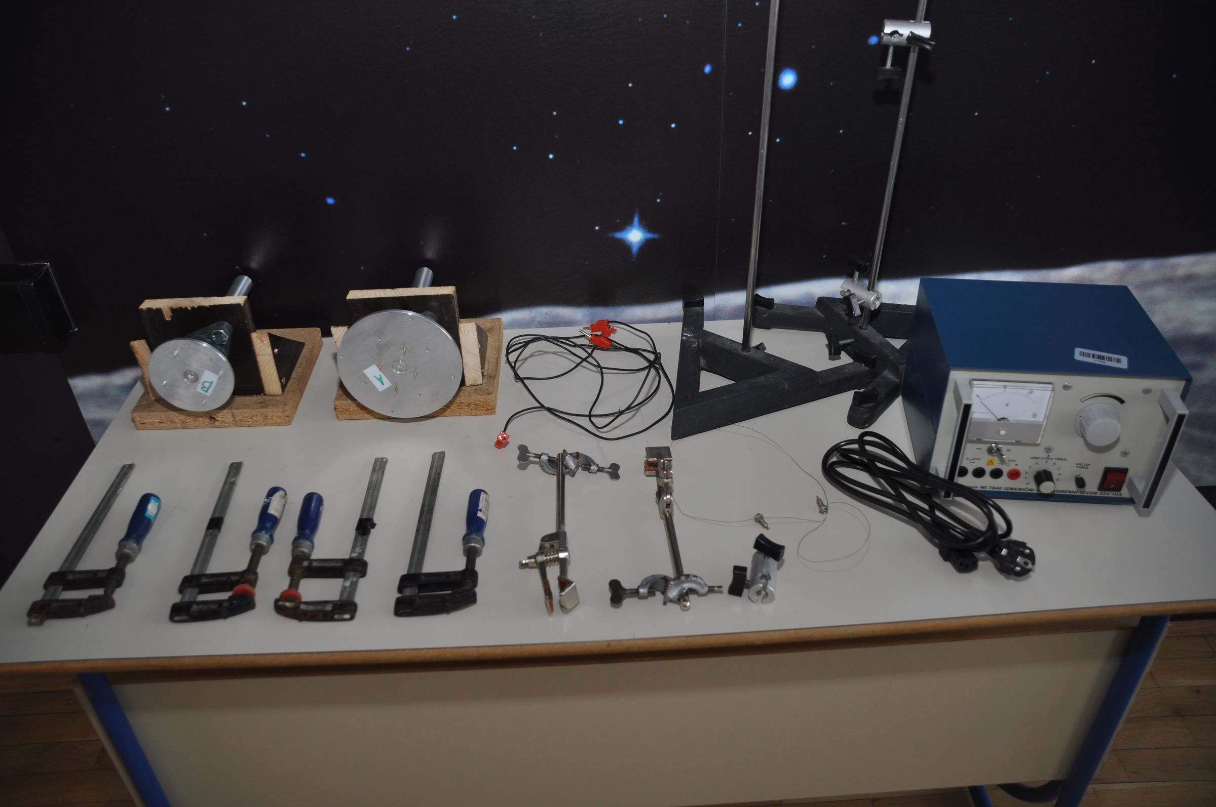 MAKE a SPACE PROBE : 16 Steps (with Pictures) - Instructables