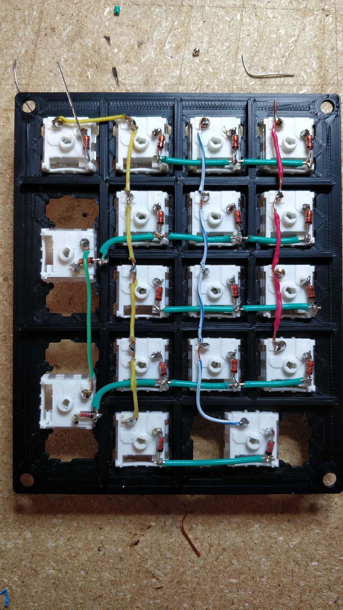 Make a Mechanical Numpad : 4 Steps - Instructables