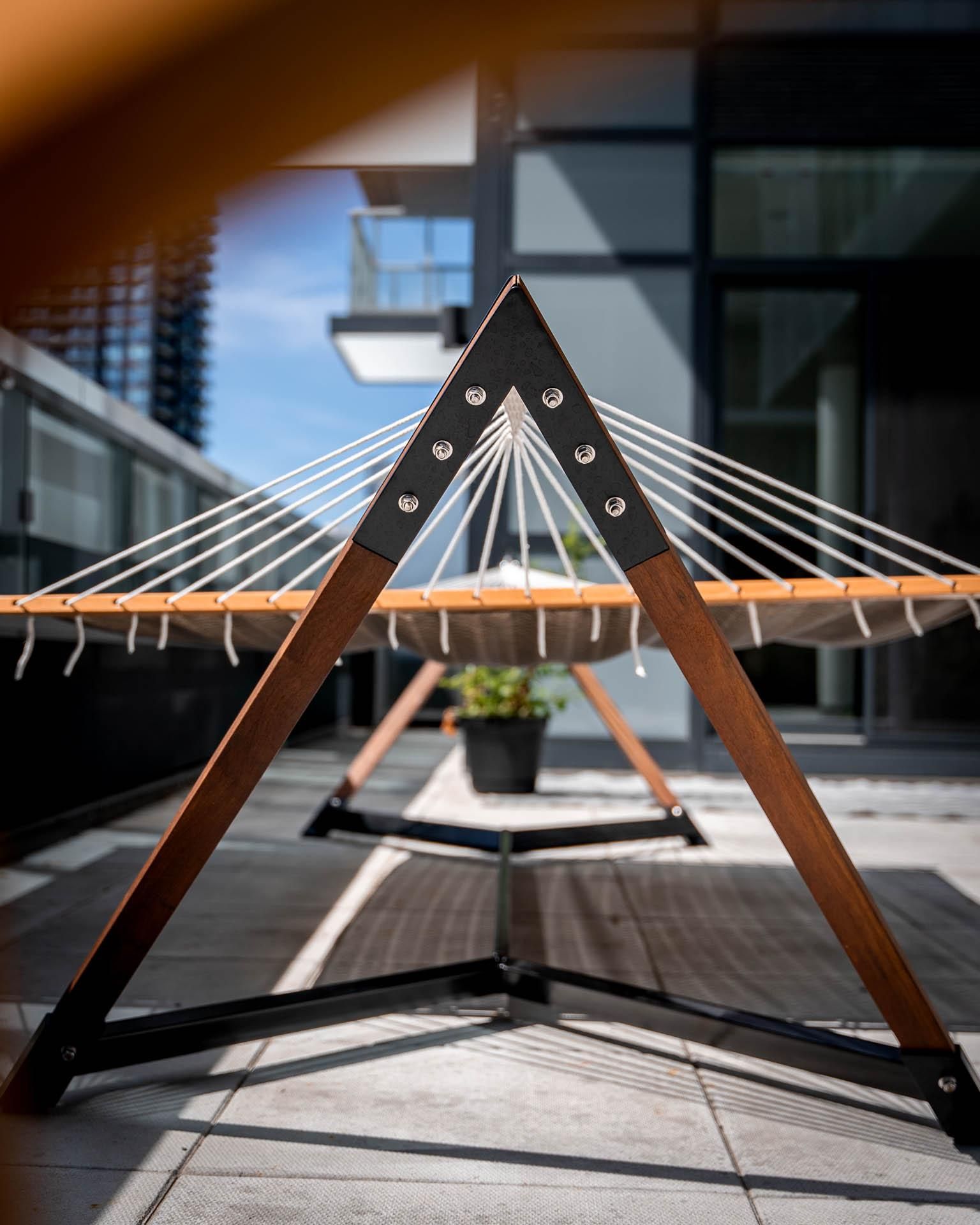 The Heavy Metal Hammock Frame : 26 Steps (with Pictures) - Instructables